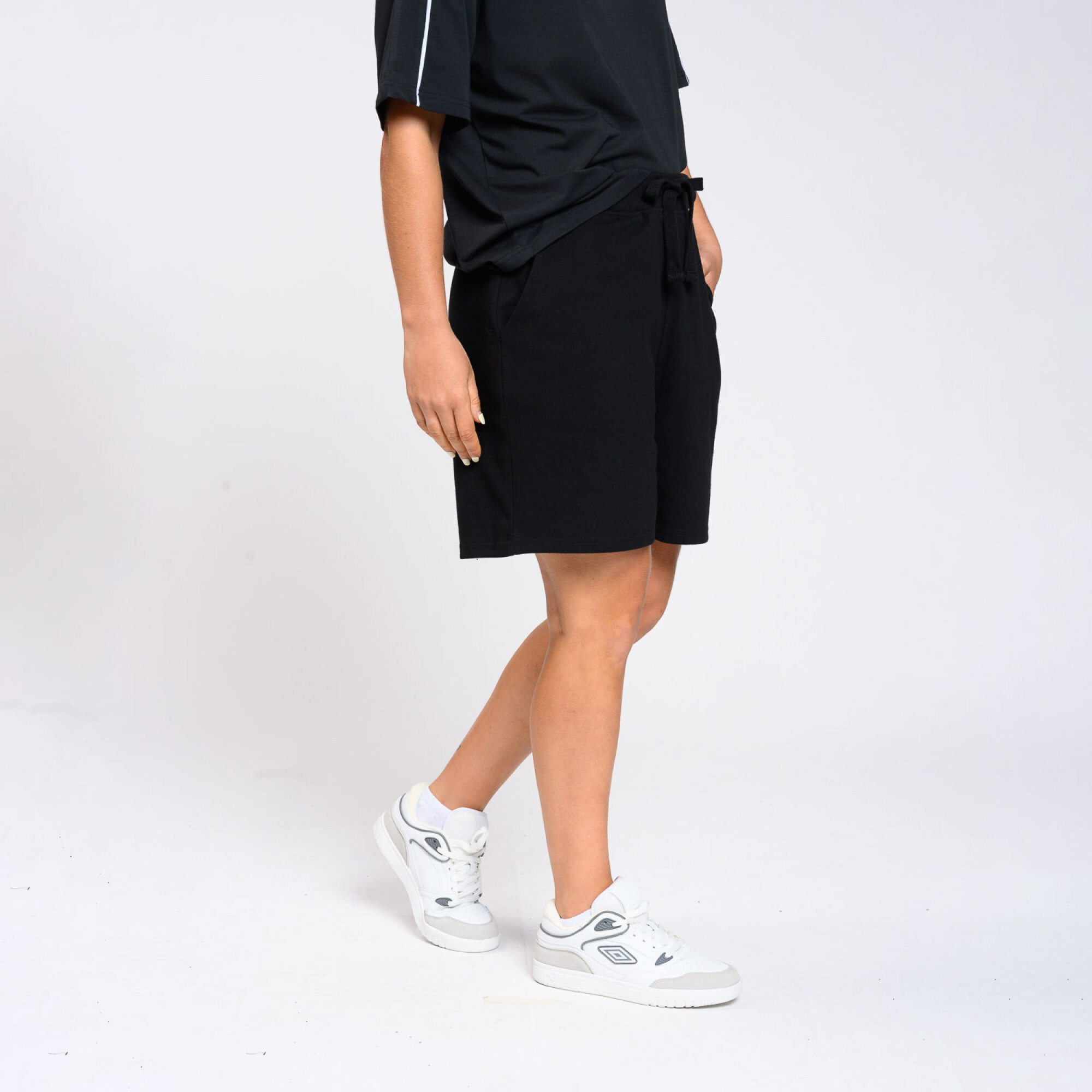 SHORT FELT DAMa Umbro Mujer - 002 — Timeout