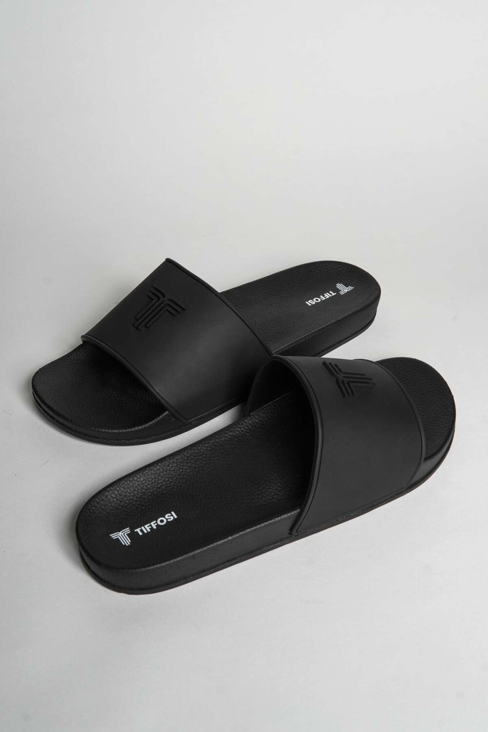 Chanclas Tiffosi Slide de Niños - negro — Tienda Soy Santander