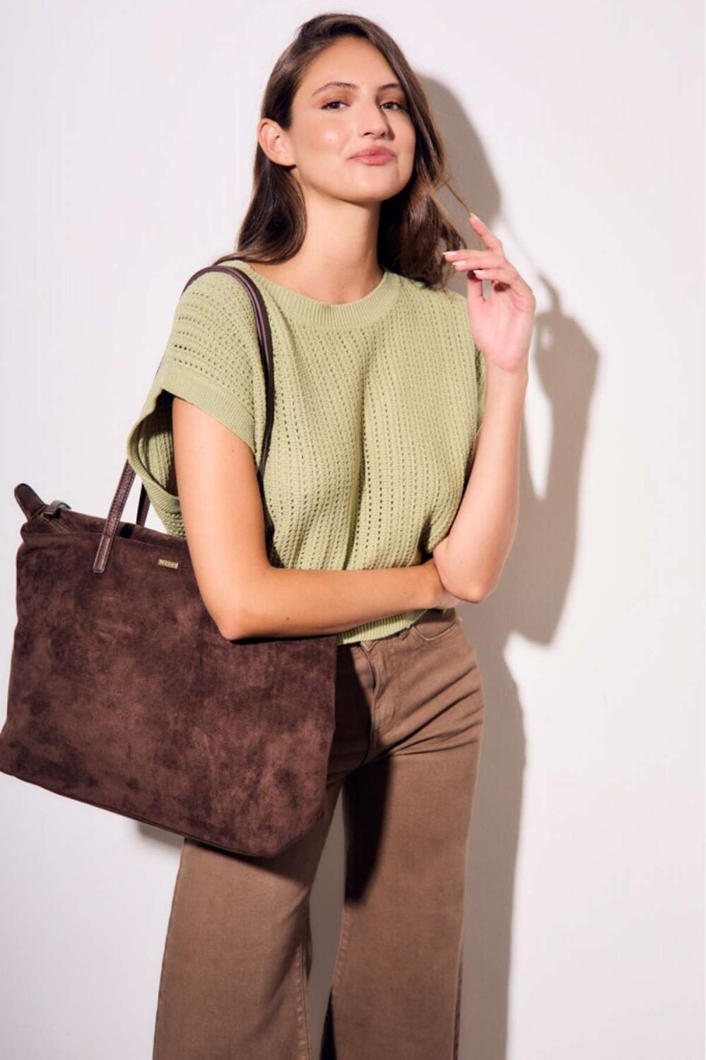 Travel Bag Gamuza Vegana Con Cierre - Chocolate — Tienda Soy Santander