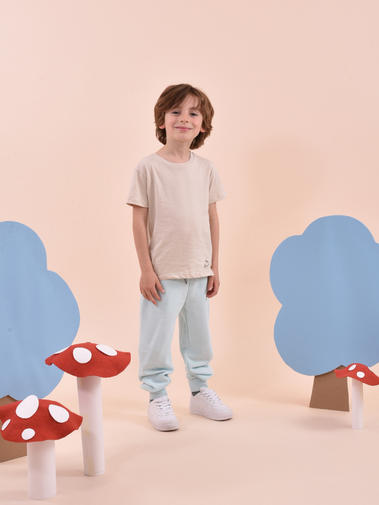 REMERA FELIPE BOY - BEIGE CLARO — Guapa