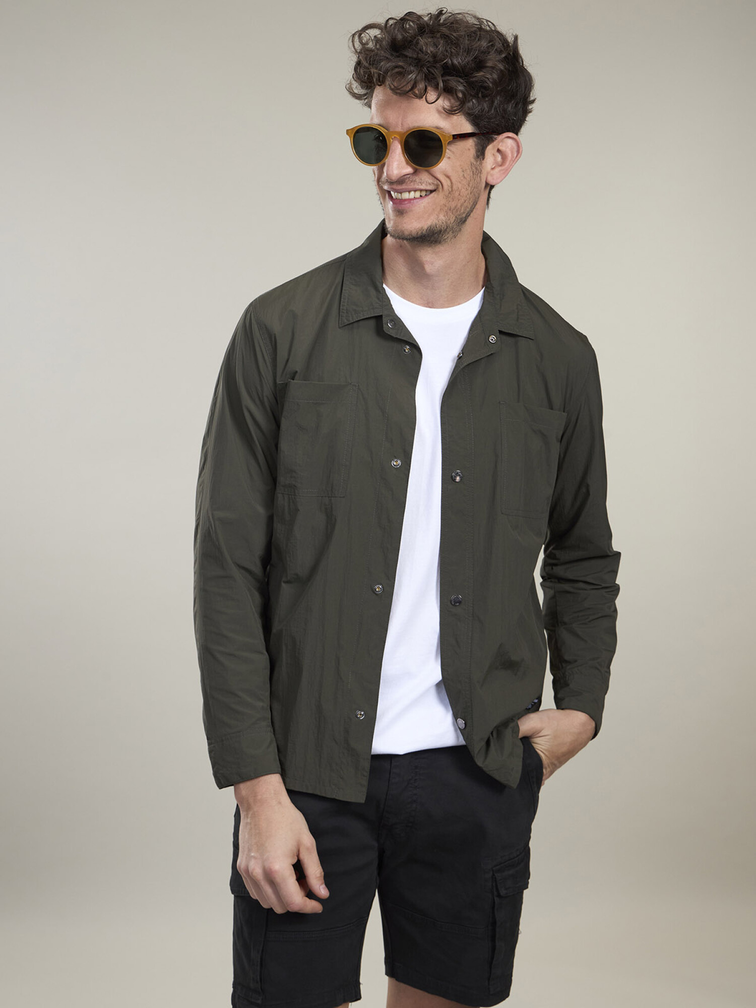 OUTWEAR LUCANO - VERDE MILITAR — Benson & Thomas