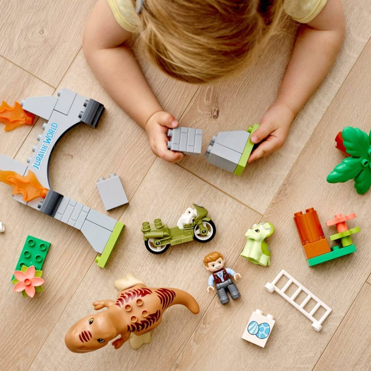 LEGO DUPLO: Jurassic World T-Rex y Triceratops — Los Reyes Magos