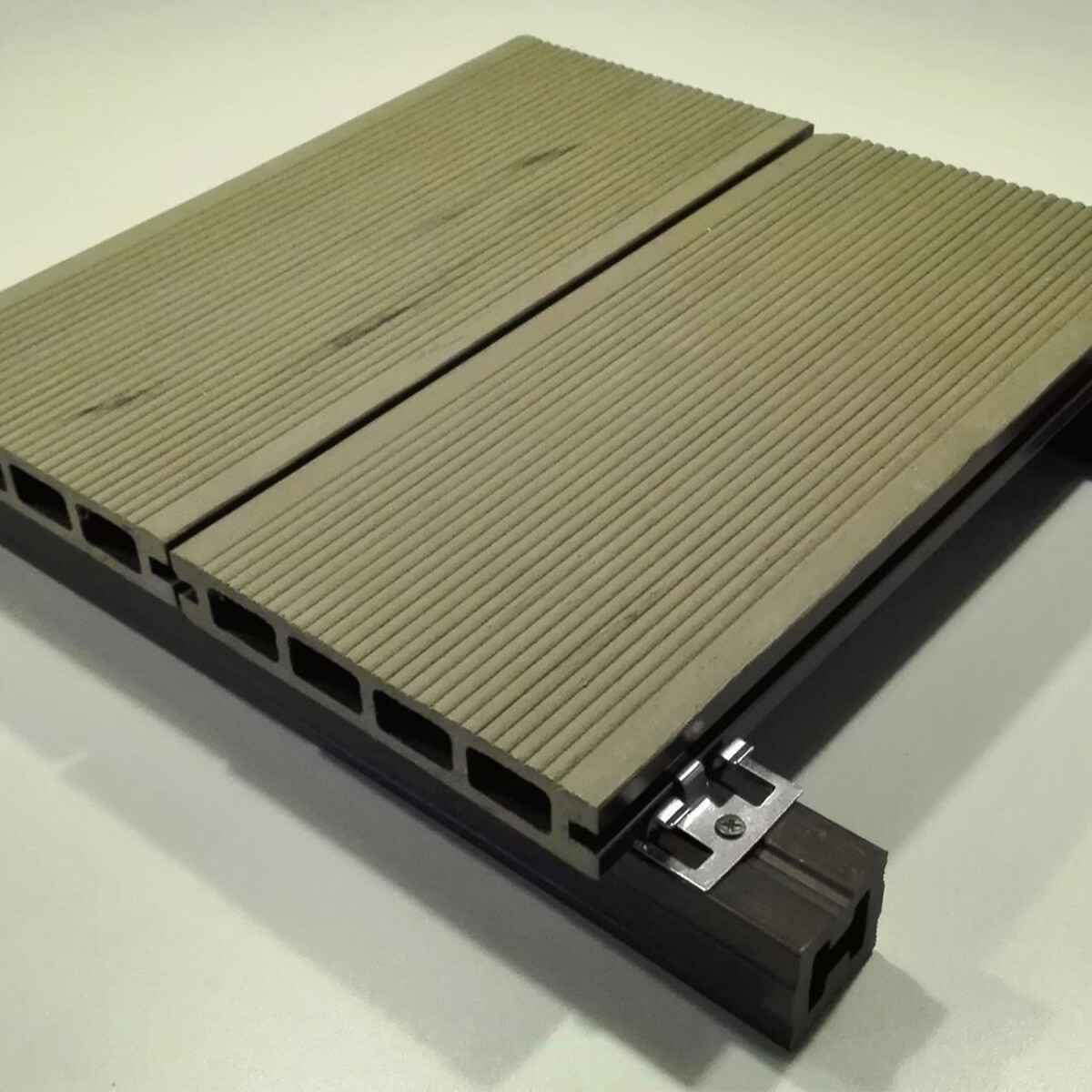 Deck Para Exterior en WPC Siena — Prodeco