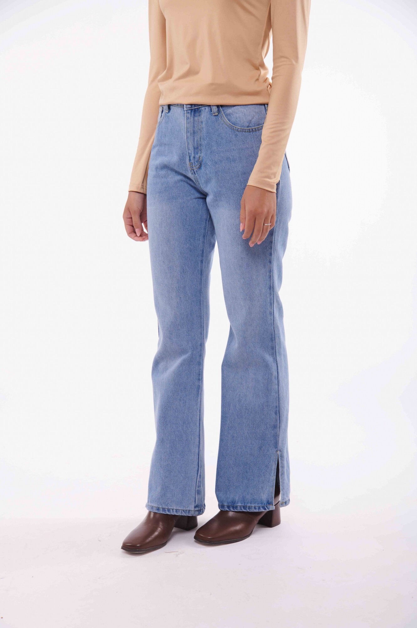 JEAN YASMINA FLARE - AZUL MEDIO — Minot