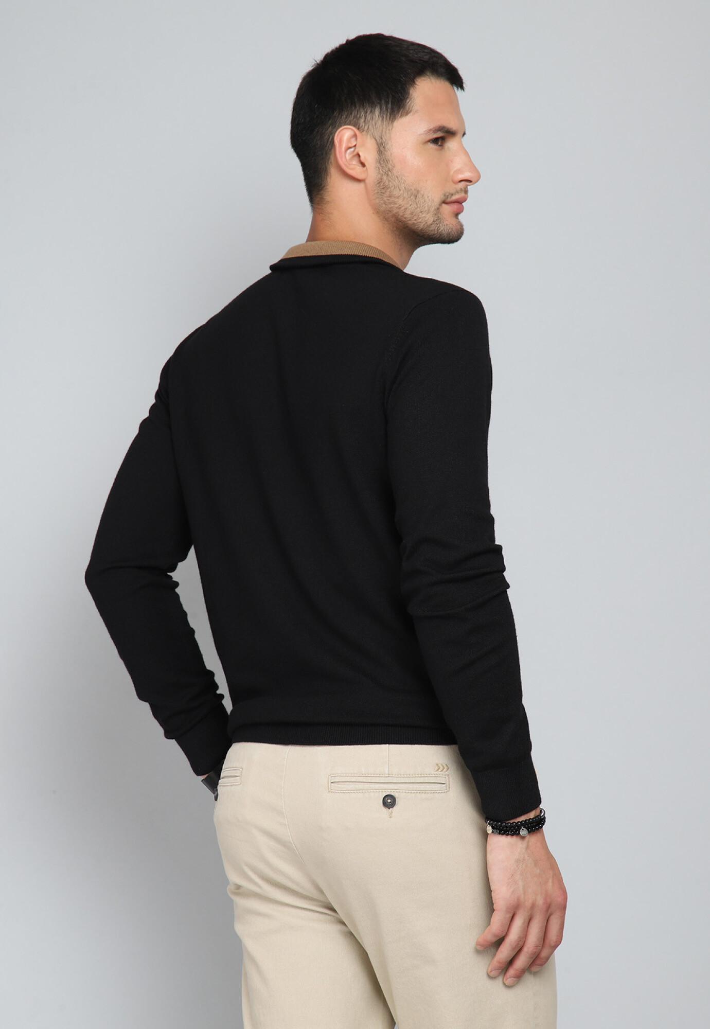 Sweater Medio Cierre Arrow - NEGRO — ALTOCONCEPTO