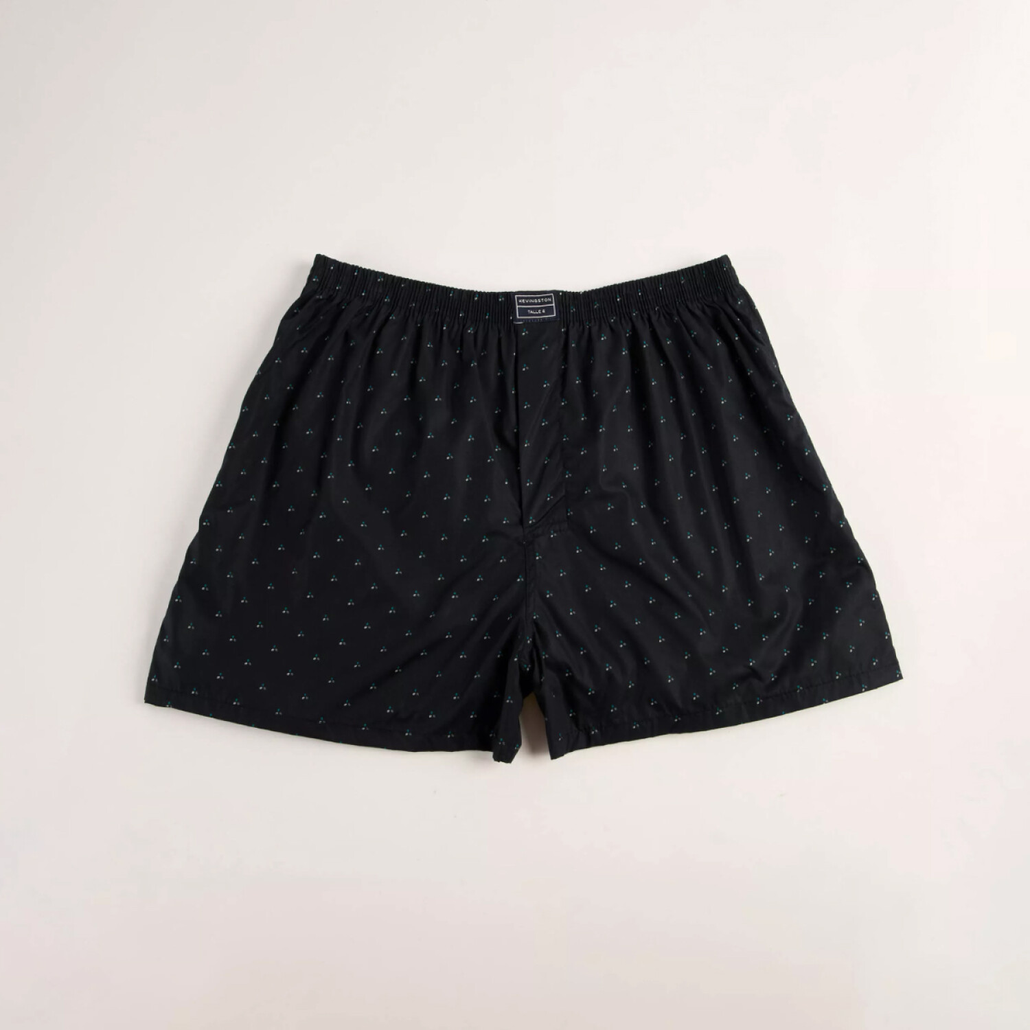 Bóxer Kevingston - DH8 — Amadeus