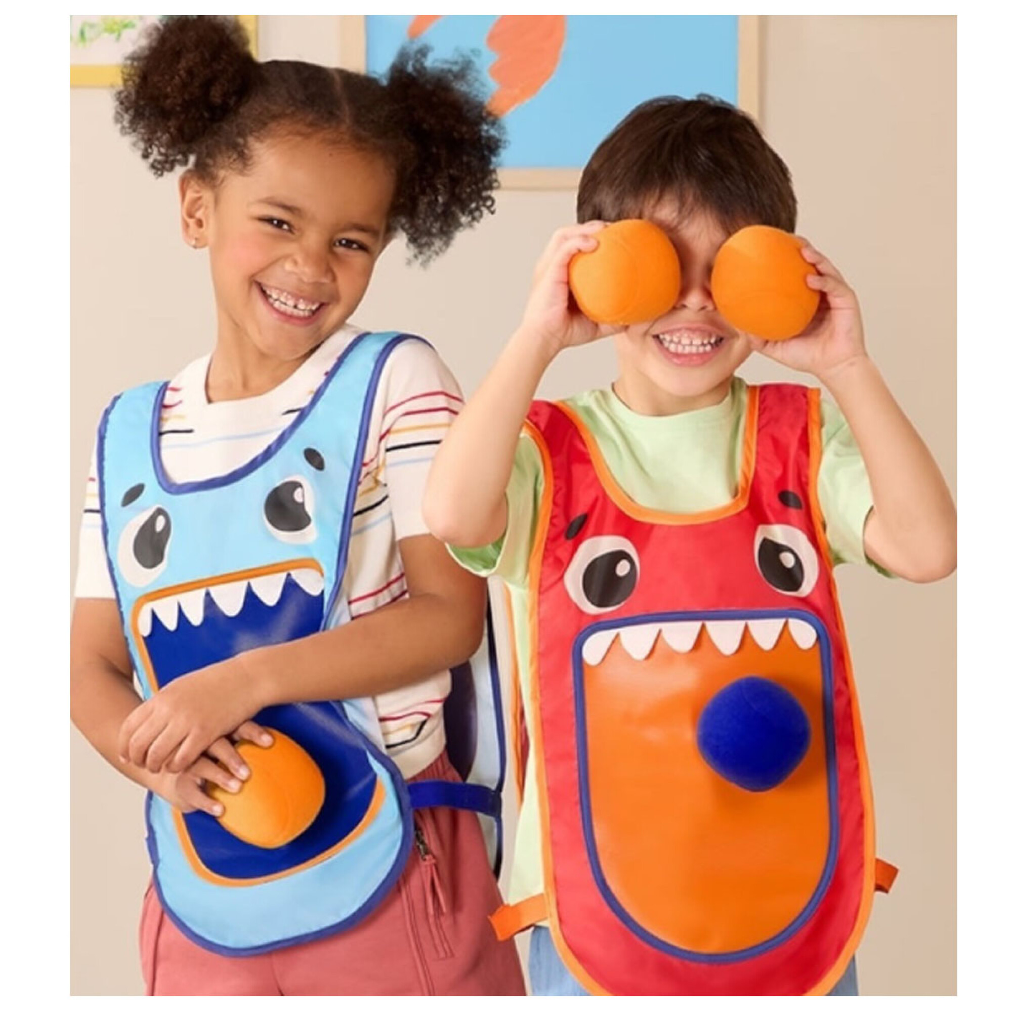 Chalecos velcro de juego con 6 Monster Tag bolas B. Toys — Los Reyes Magos