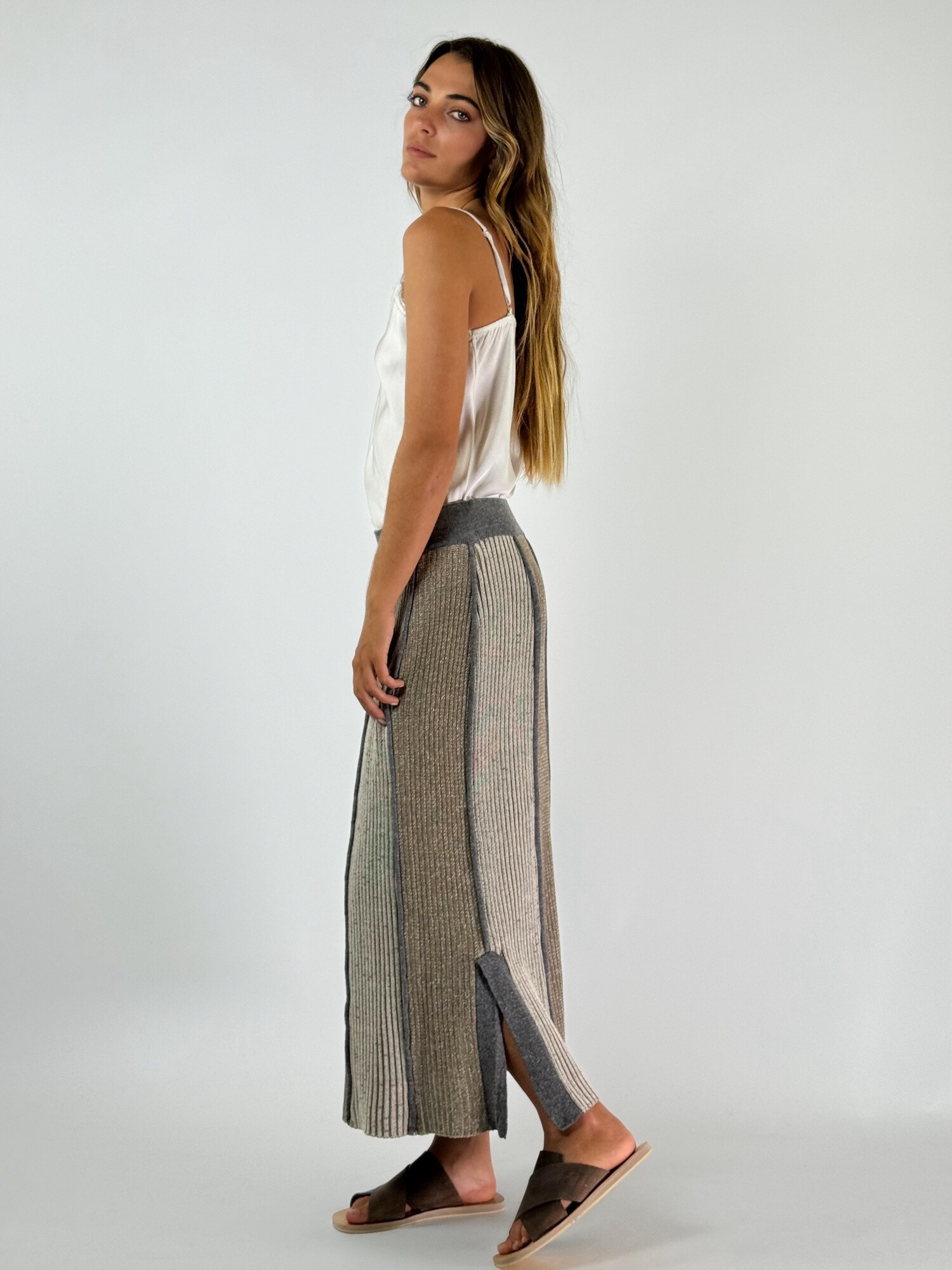 POLLERA SAMBUCA - BEIGE — Panthai