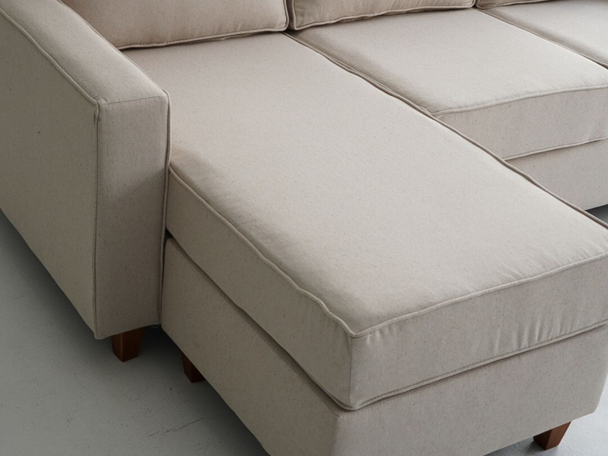 Sofá con Chaise DESIREÉ - Beige — Finkel