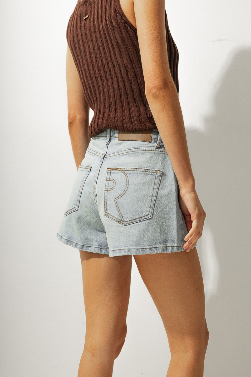 SHORT FLAT — Rotunda
