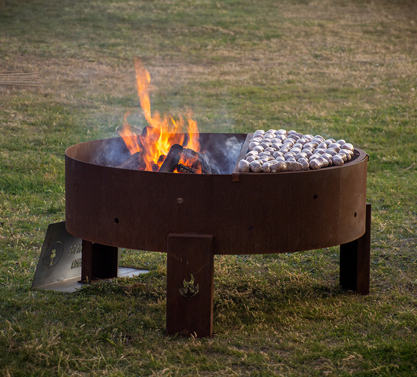 FOGÓN DE ACERO CORTEN - AQUILES — Akesse