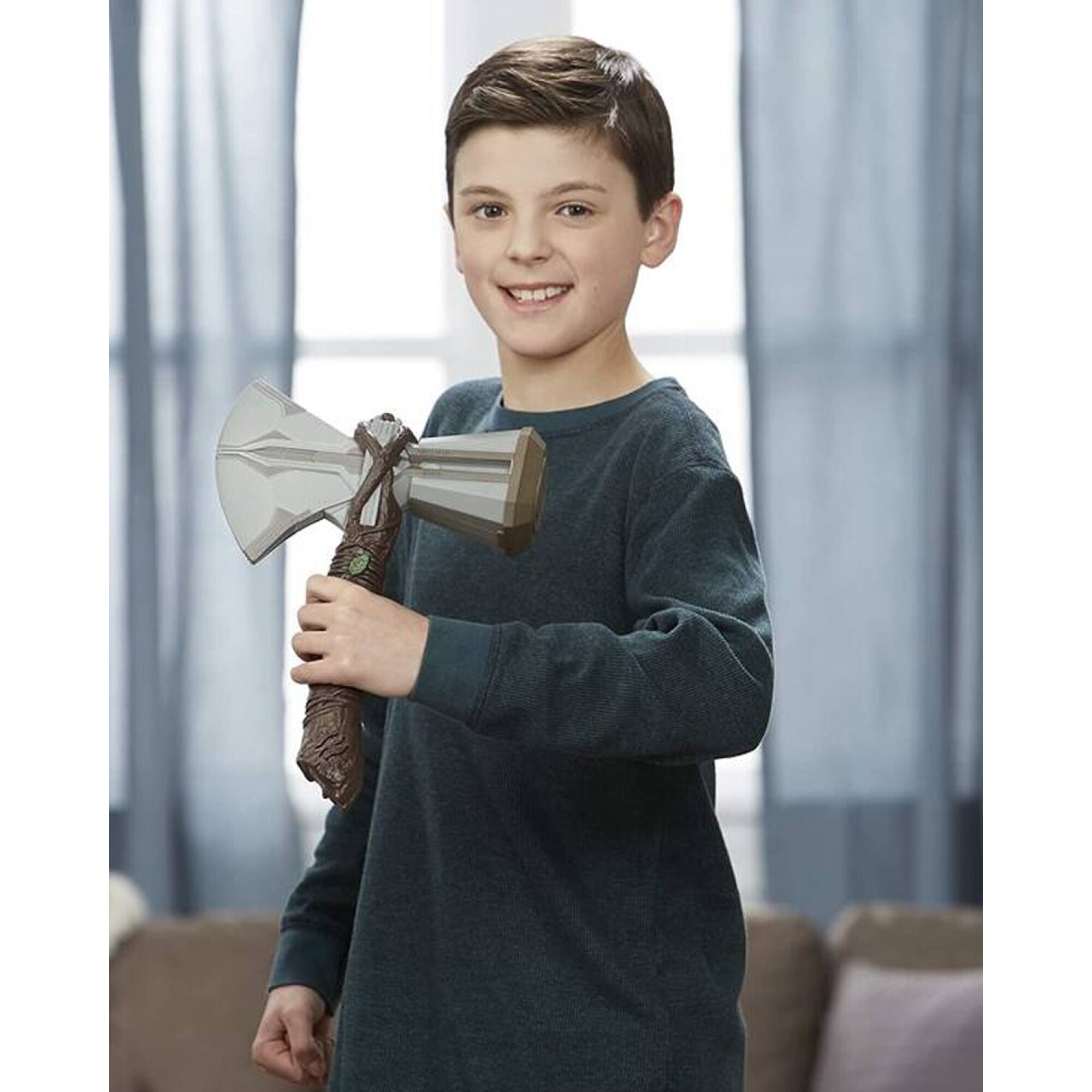 Hacha con sonido Thor Avengers Marvel Love and Thunder Stormbreaker ...