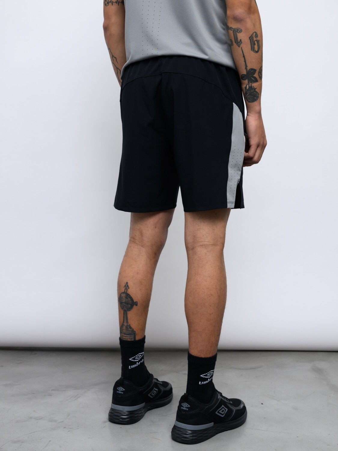 SHORT VIVE Umbro Hombre - 025 — Timeout