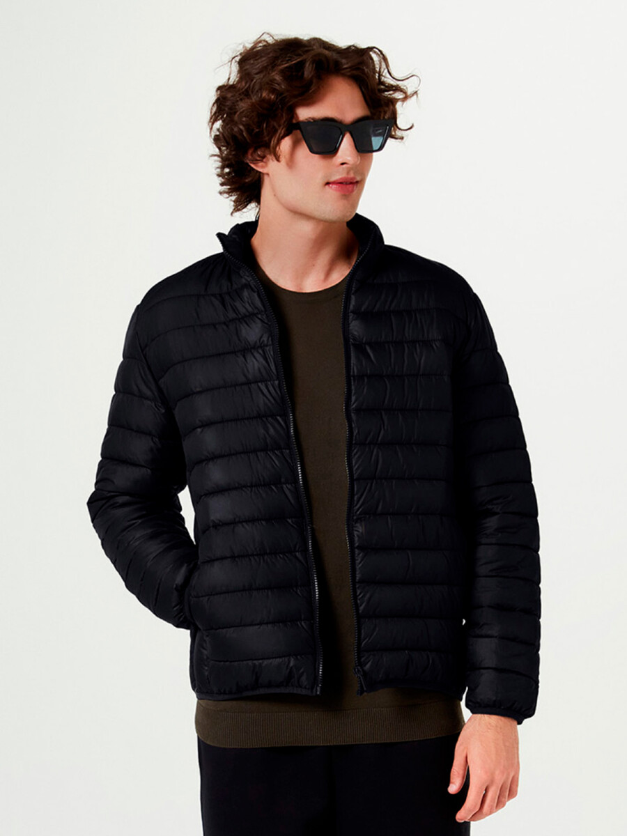 CAMPERA PUFFER CON BOLSILLOS - NEGRO — Hering
