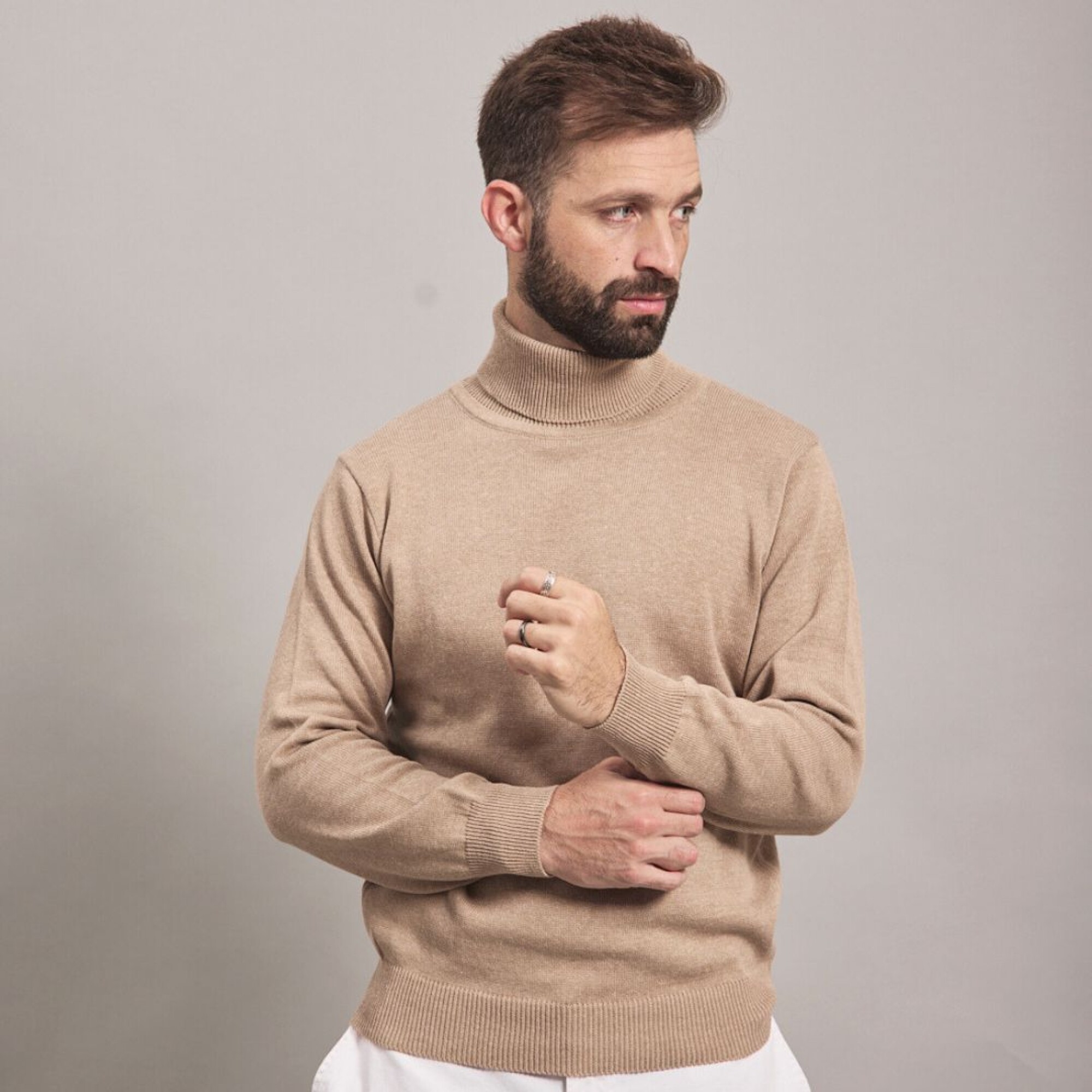 POLERA ROMA - BEIGE — Ganbaru