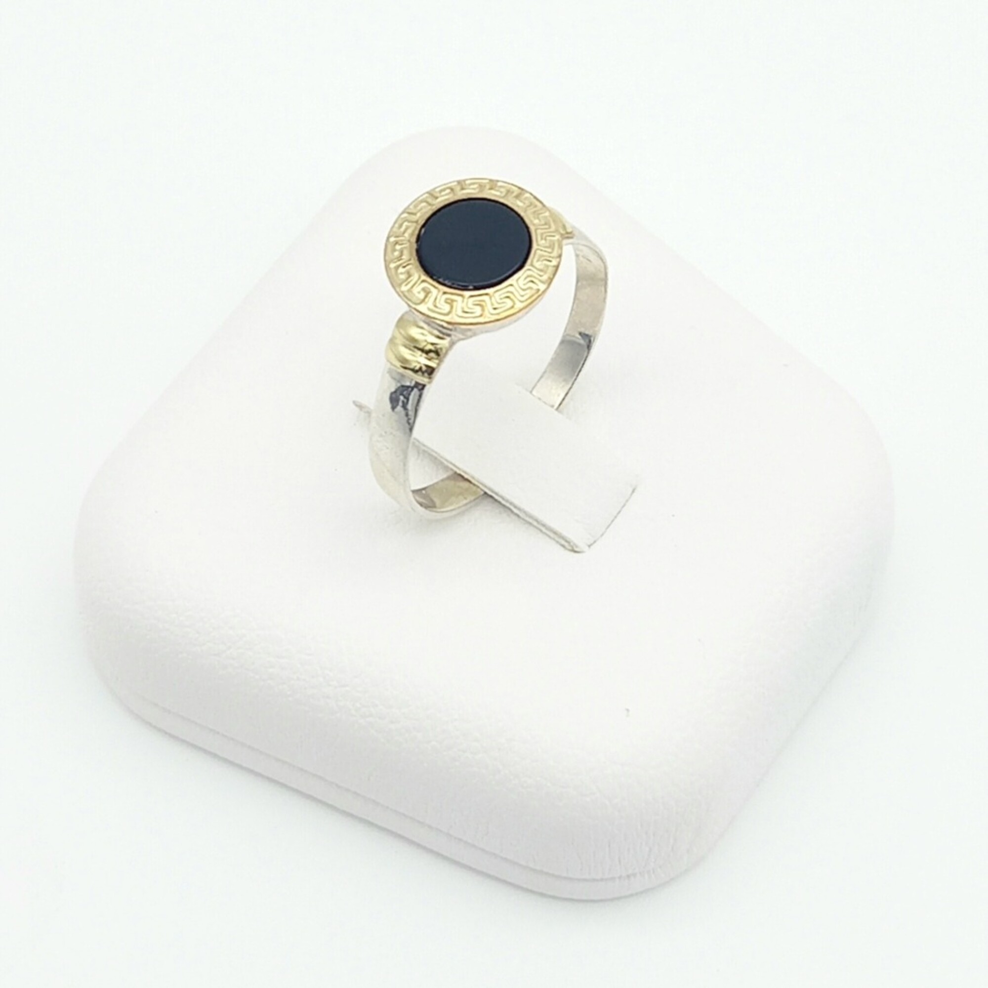 Anillo de plata 925 con onix y guarda griega en double de oro 18 ktes ...