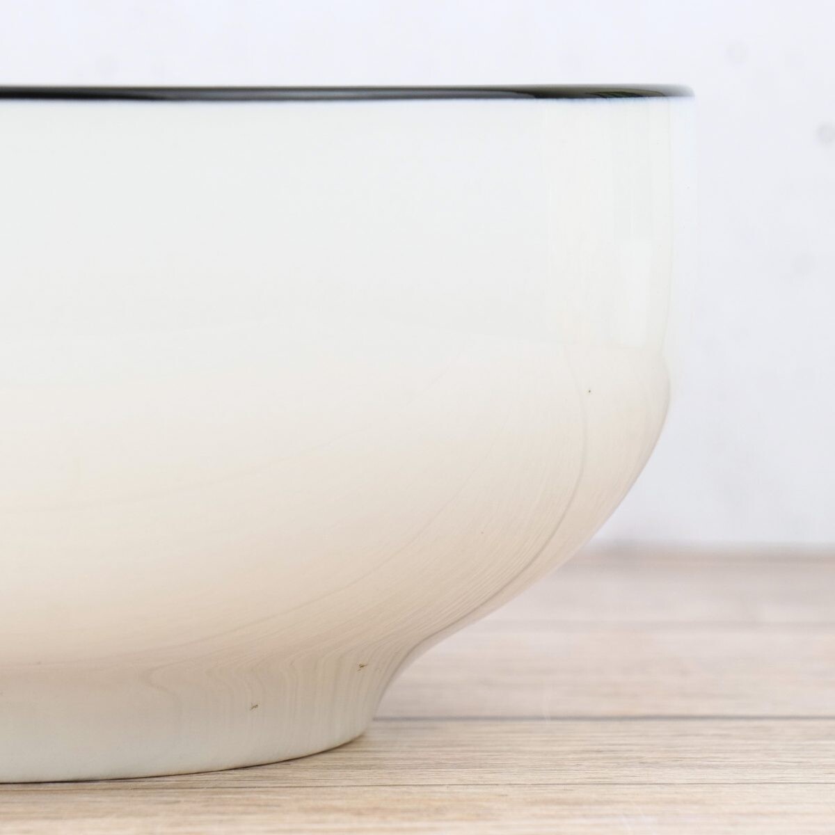 Bowl de ceramica blanco con borde de color — El Clon
