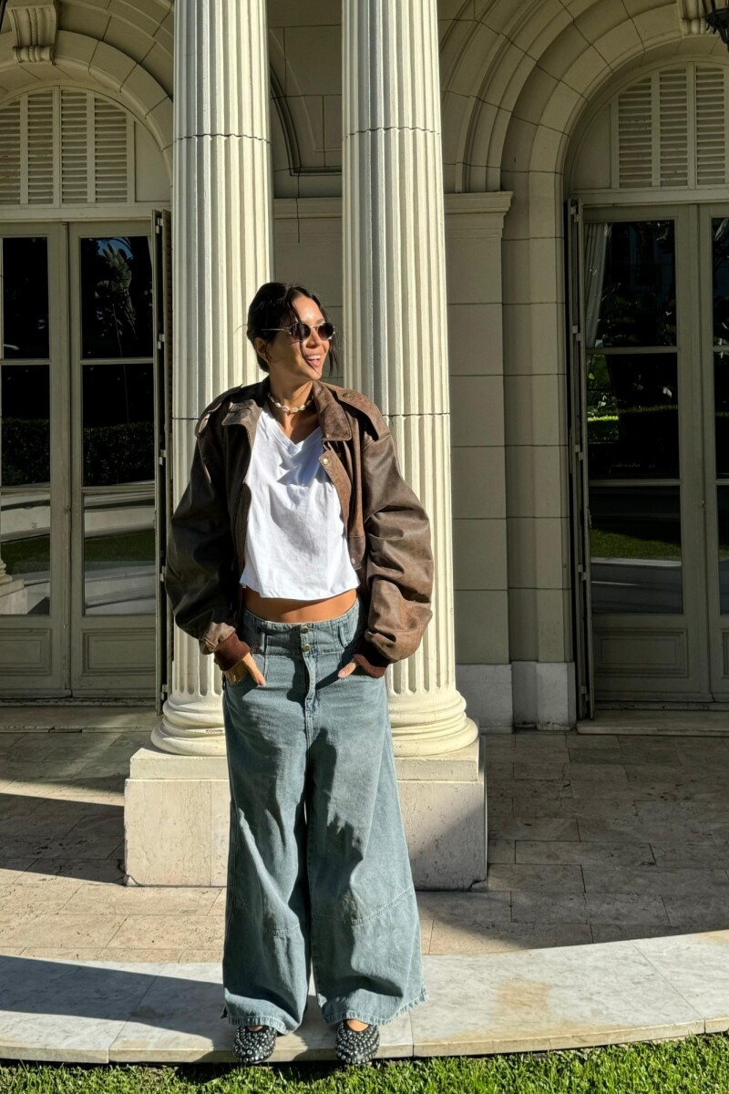 Jean Frida - JEAN — Caro Criado