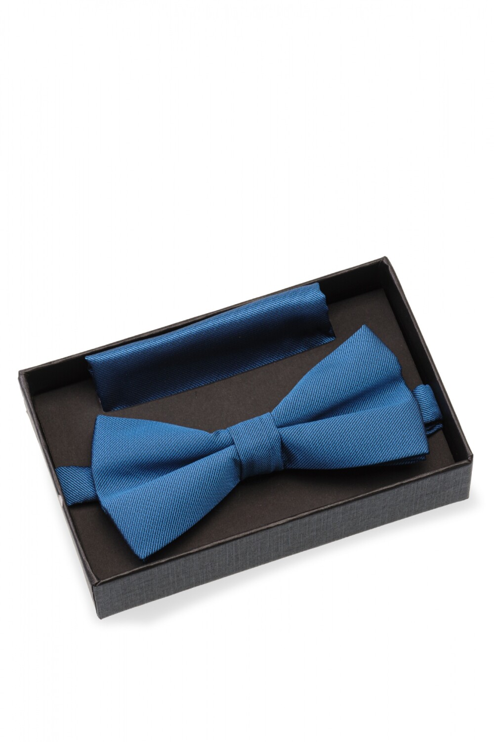 Moña con pañuelo - PETRÓLEO — ALTOCONCEPTO