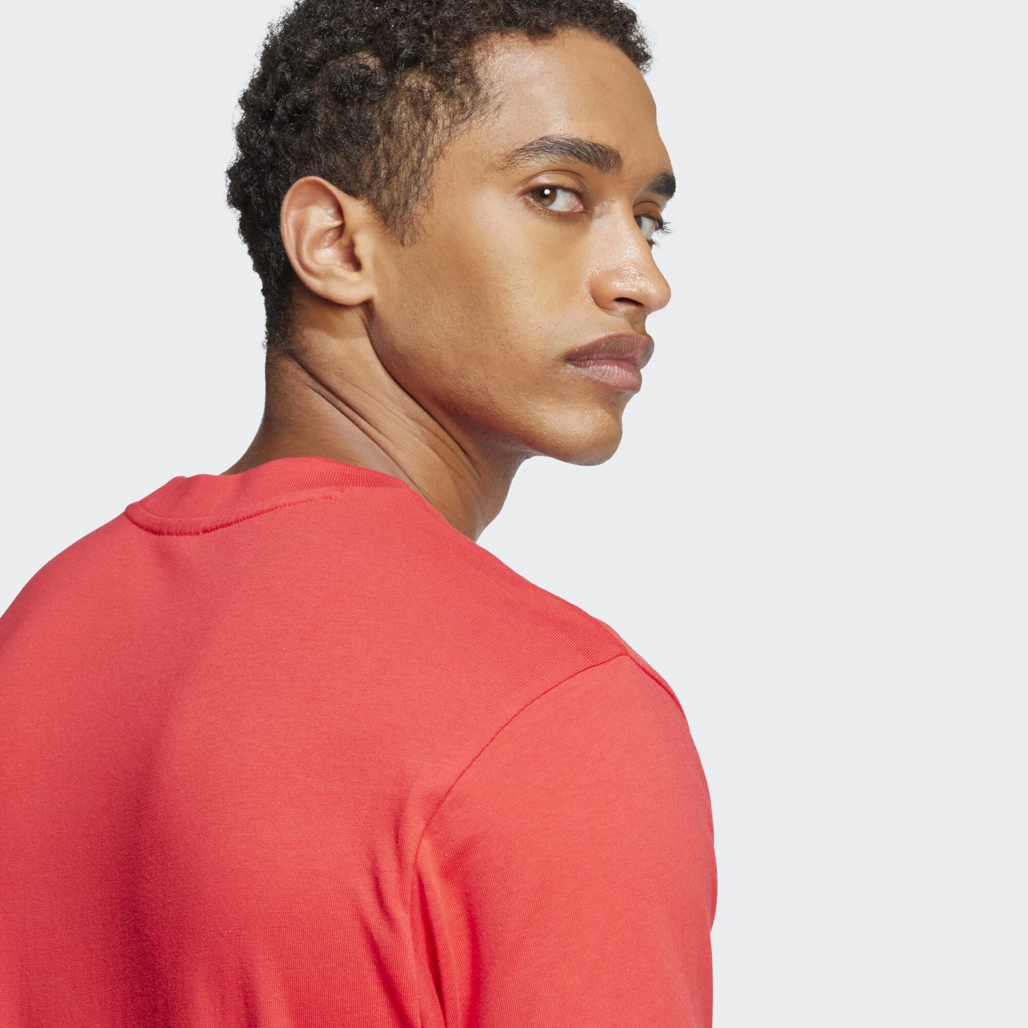 Remera Adidas Essentials Logo - Rojo — Pricebox