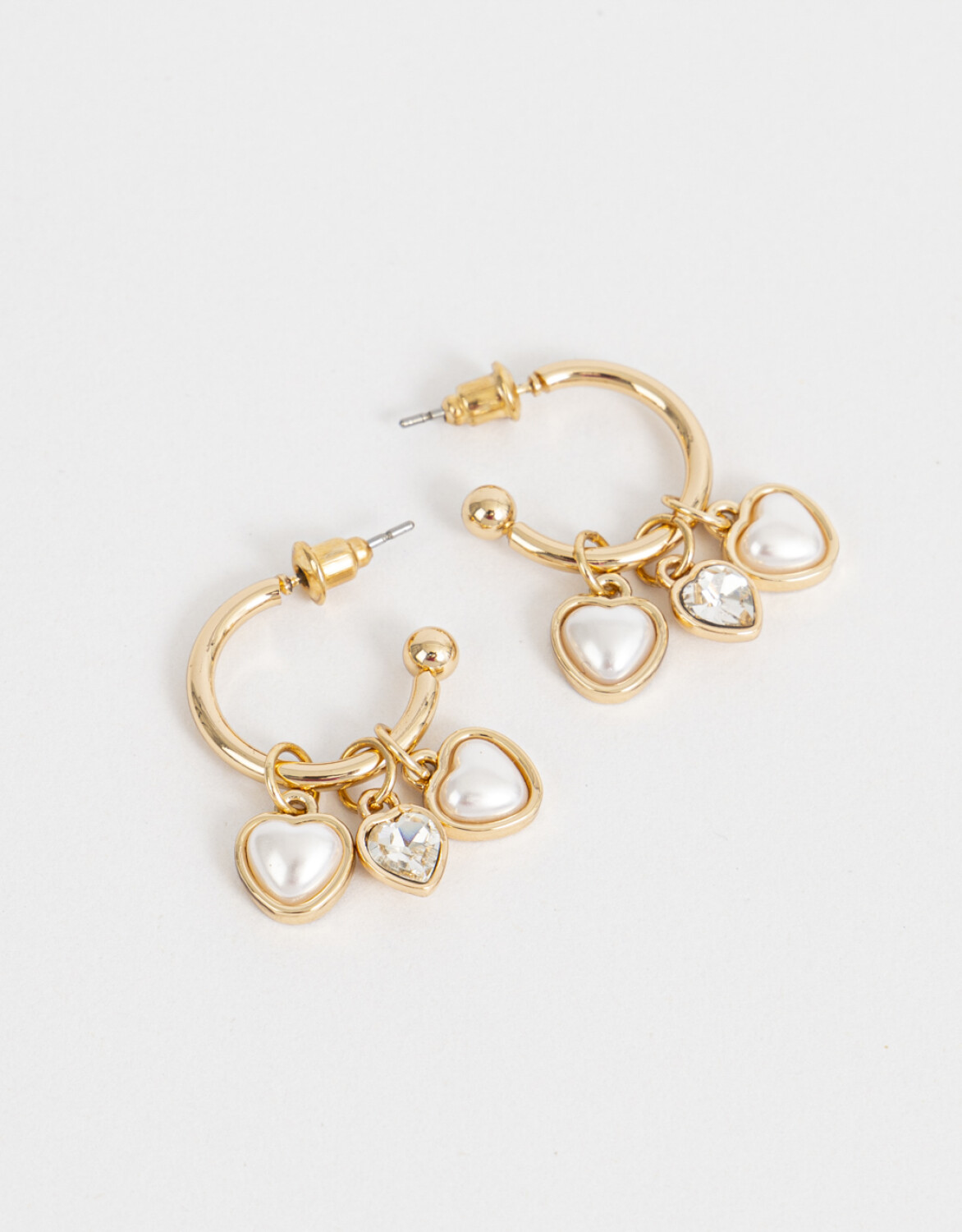 Aros Argolla Con Dijes De Corazones — Todomoda