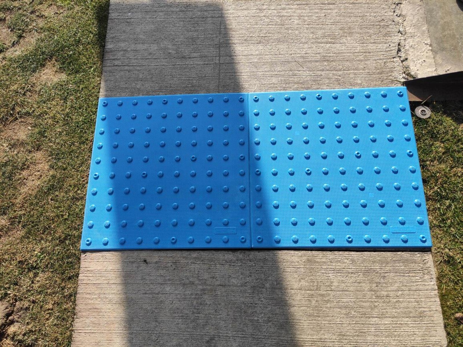 Pavimento Podotáctil Alerta 60 - AZUL — Grupo Licasa