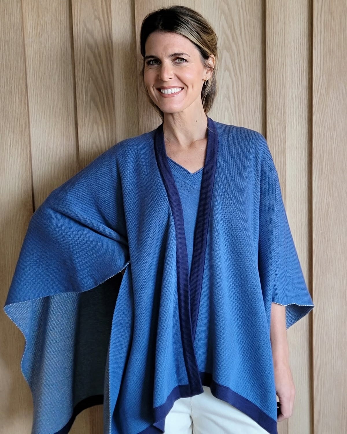 Ruana Estrella - Azul — Magnolia