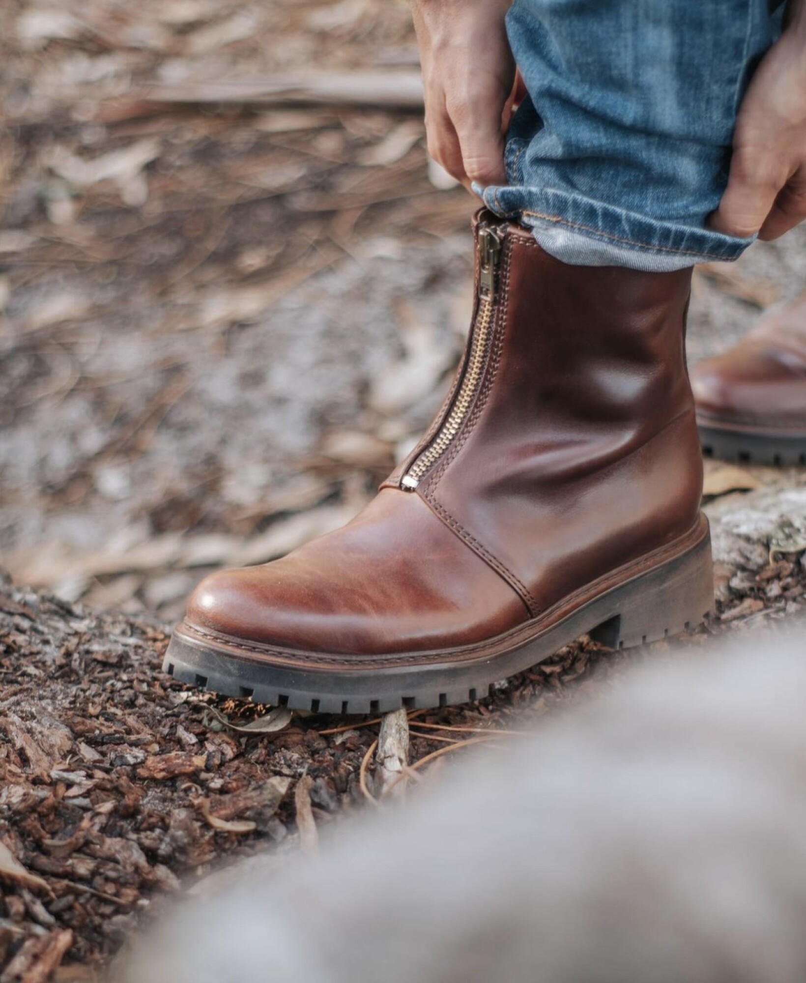 Front Zip Men - Marrón — Sierra Mora