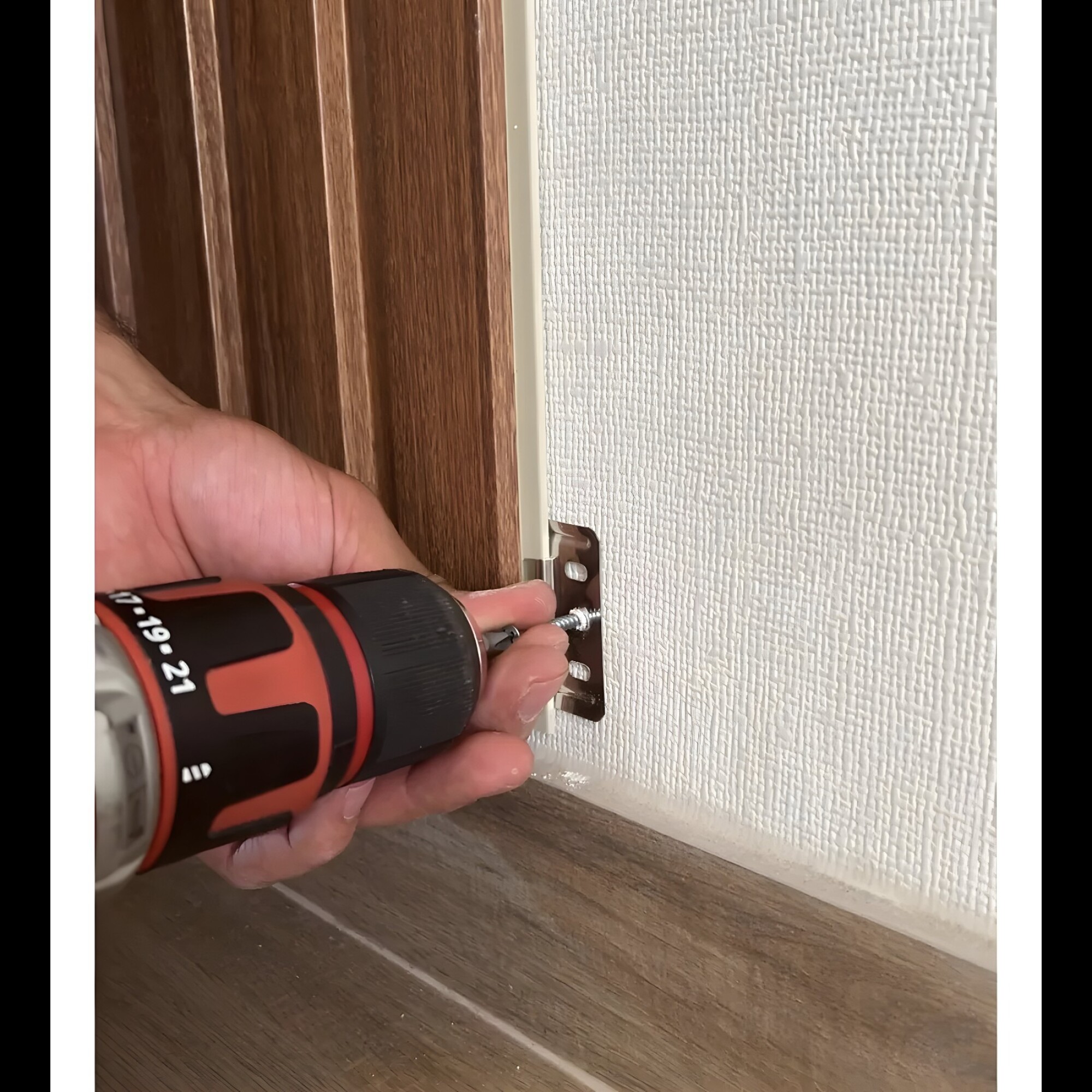 Clip De Fijación Panel Revestimiento Wpc Chapita X 100 uni - Color ...