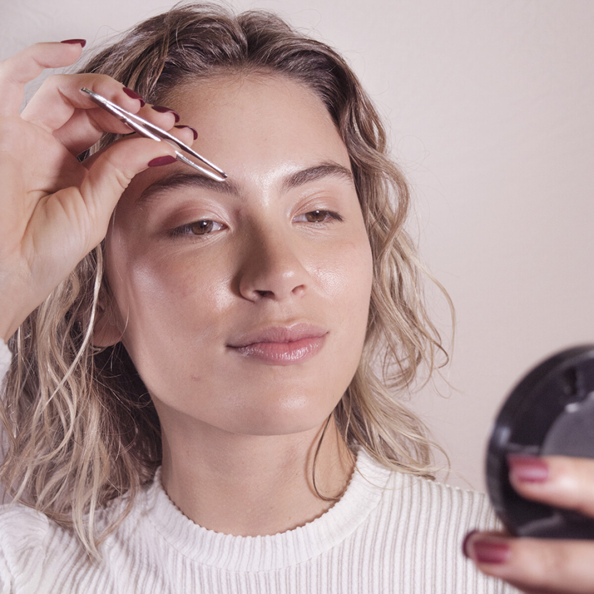 ESPEJO Y PINZA DE CEJAS - MAGNIFYING MIRROR AND TWEEZERS — Hortensia ...
