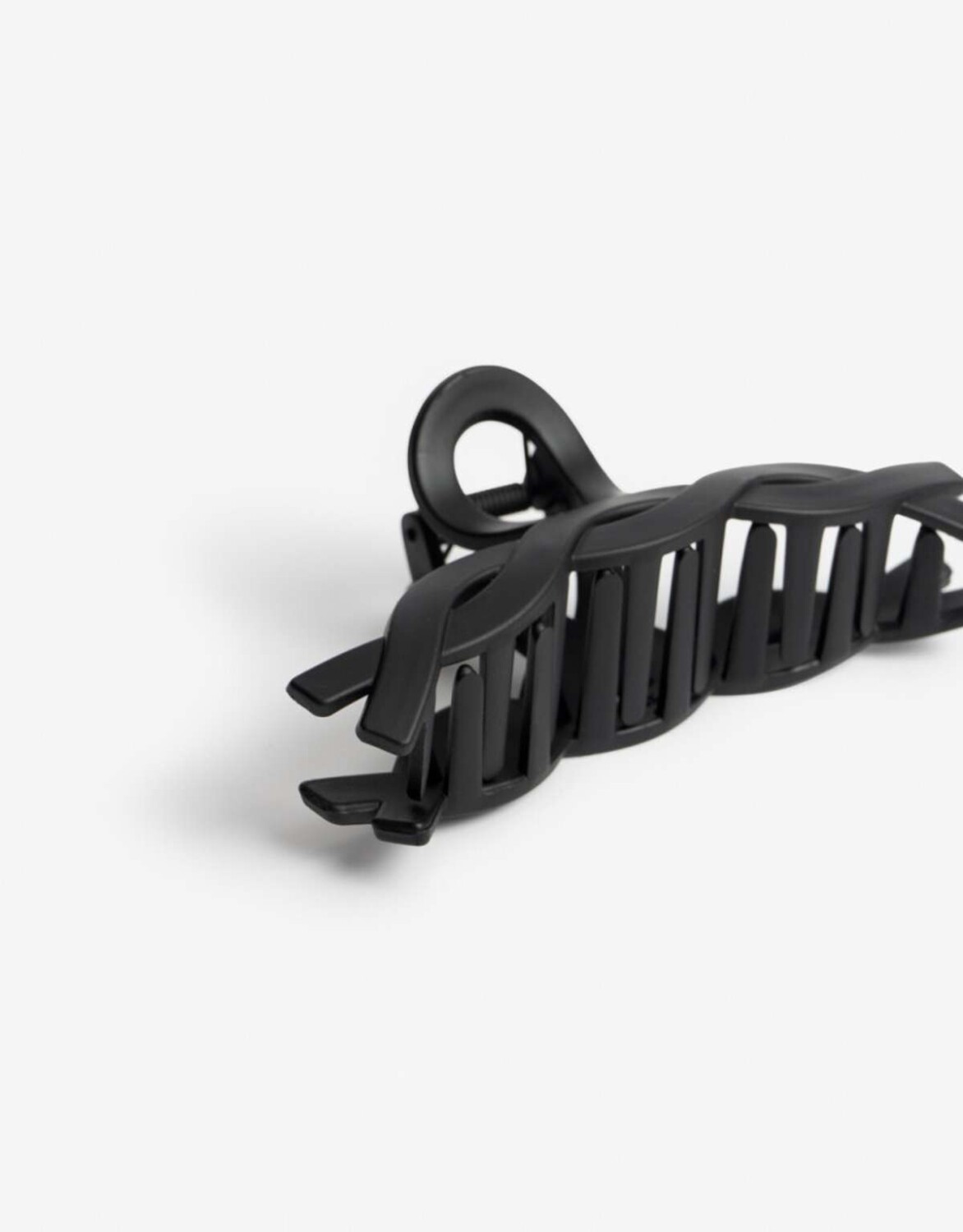 Broche Acrílico Trenzado - Negro — Tienda Soy Santander