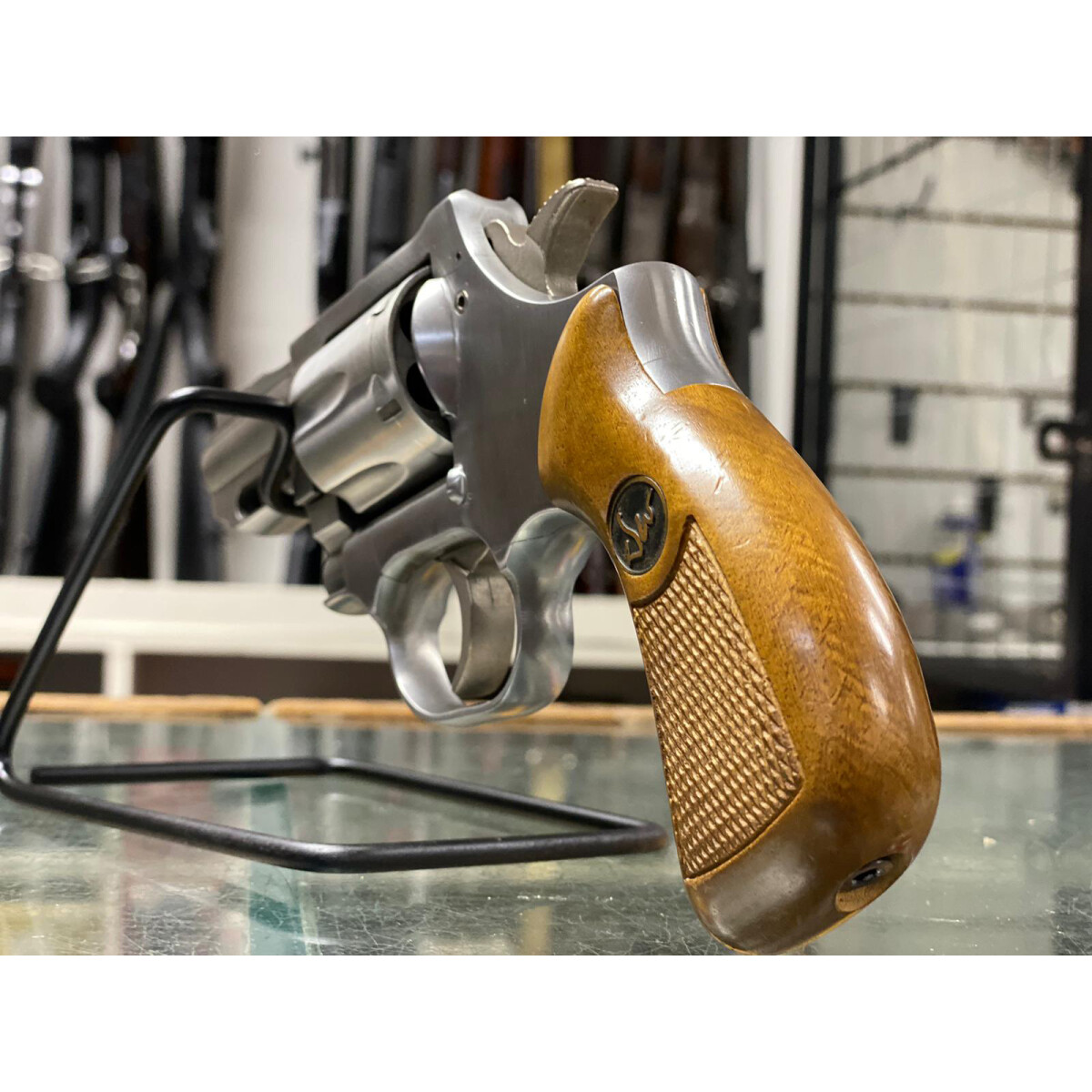 Revolver Dan Wesson 357 Mag — Magnum