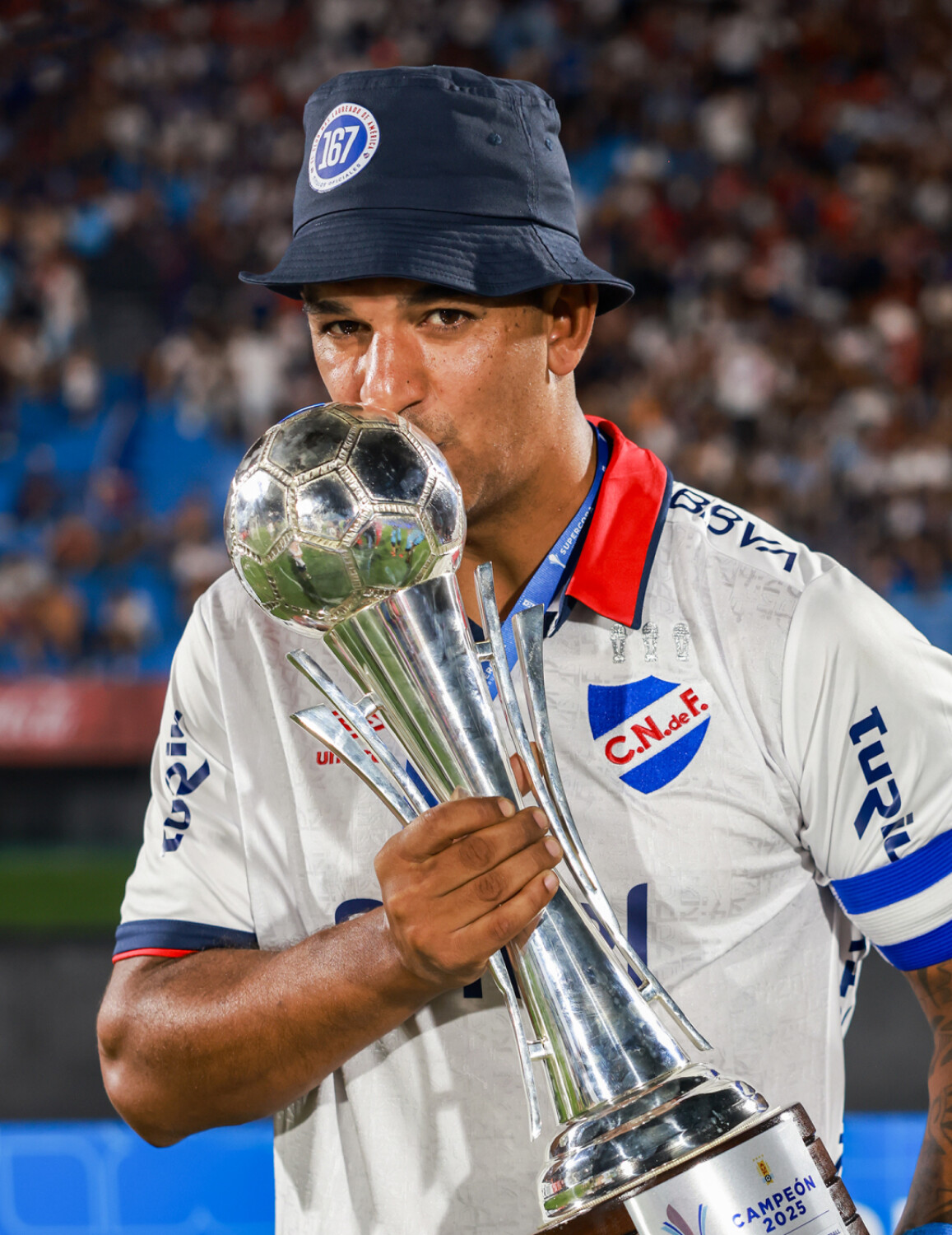 GORRO PILUSO 167 TITULOS Nacional Hombre - 001 — Timeout