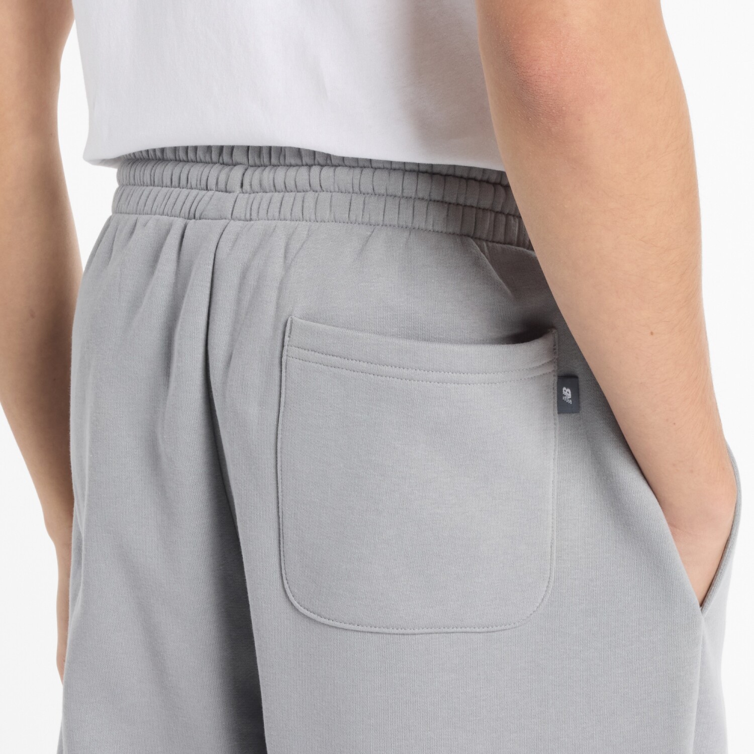 Pantalón New Balance de Hombre -Reimagined Fleece-MP51505YST - GREY ...