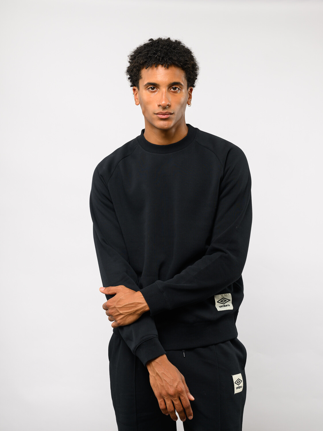 BUZO A LA BASE RLXD Umbro Hombre - 002 — Timeout