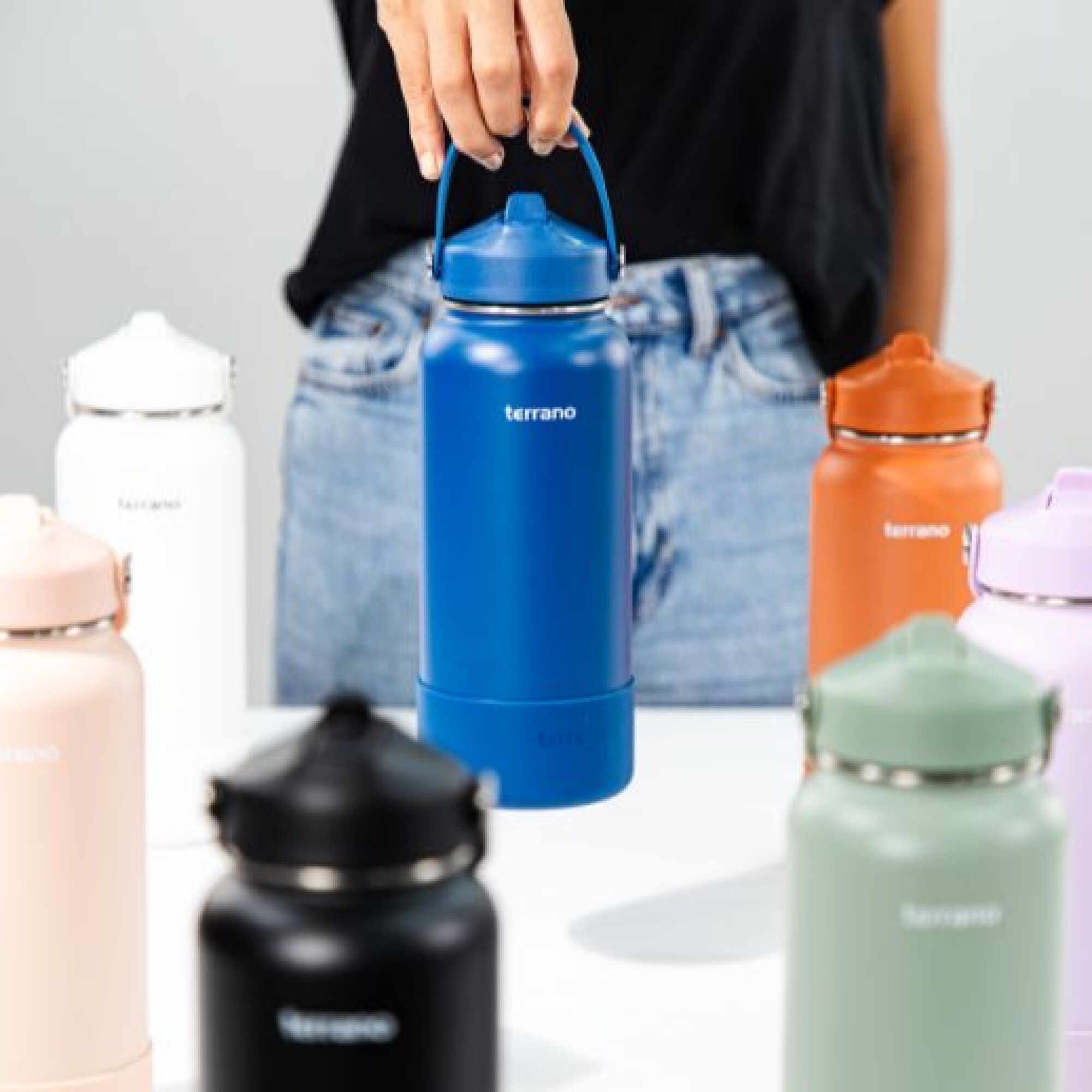 Botella Térmica con Pico 550mL. - Negro — Terrano