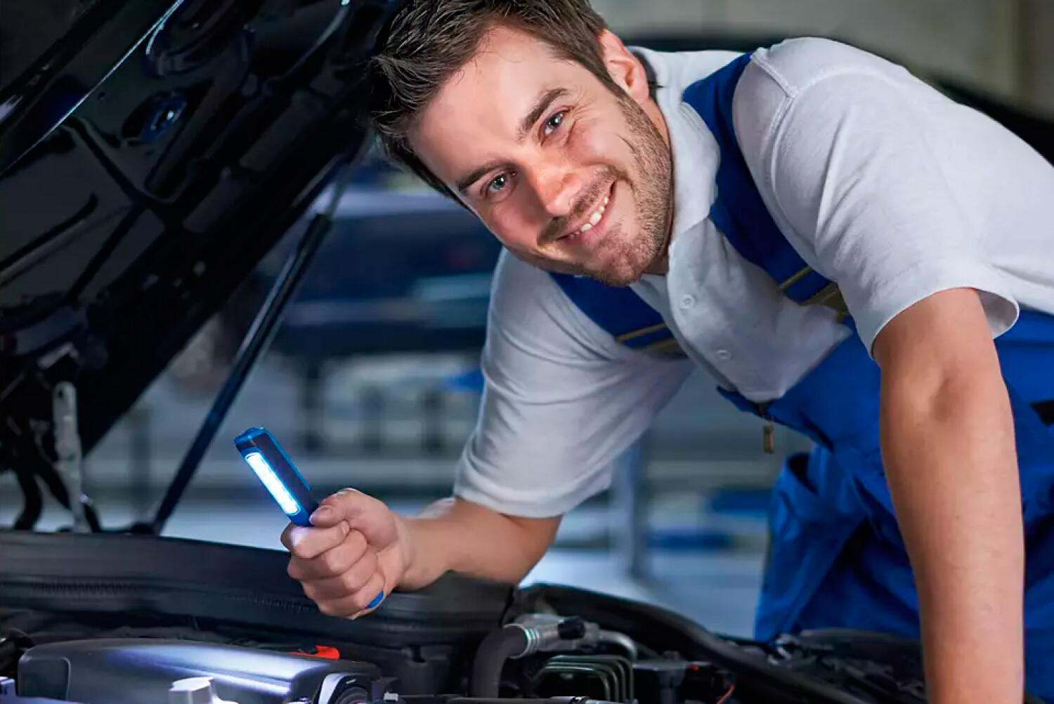 HERRAMIENTAS - LINTERNA A PILA AAA 130LM 10000 HORAS DURACION PHILIPS ...