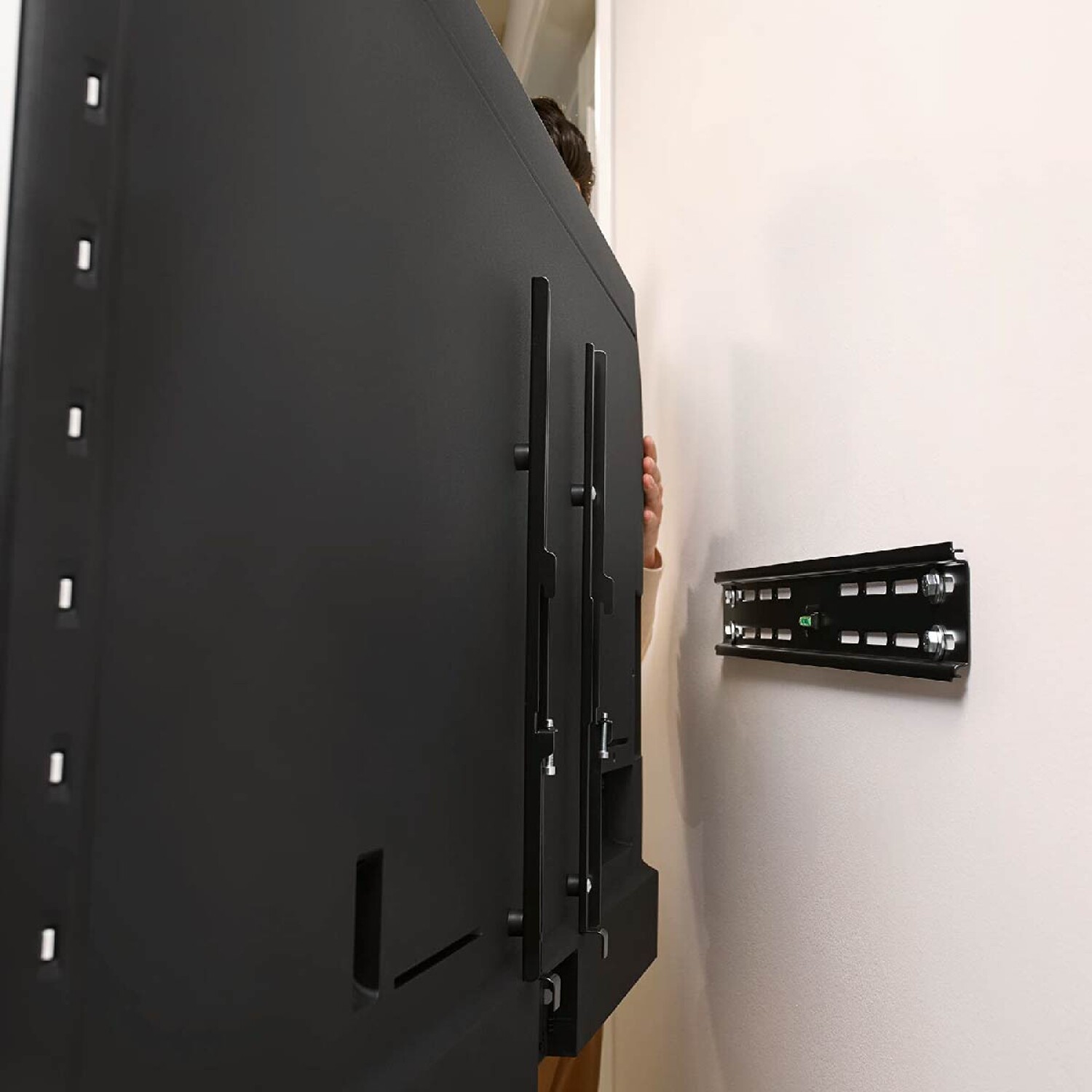 Soporte de pared para TV fijo — BBVA