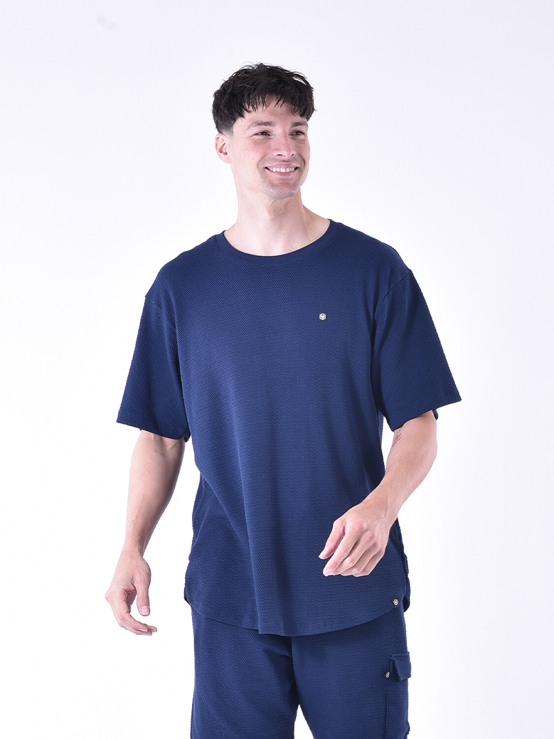 REMERA FAVO - AZUL OSCURO — Guapa
