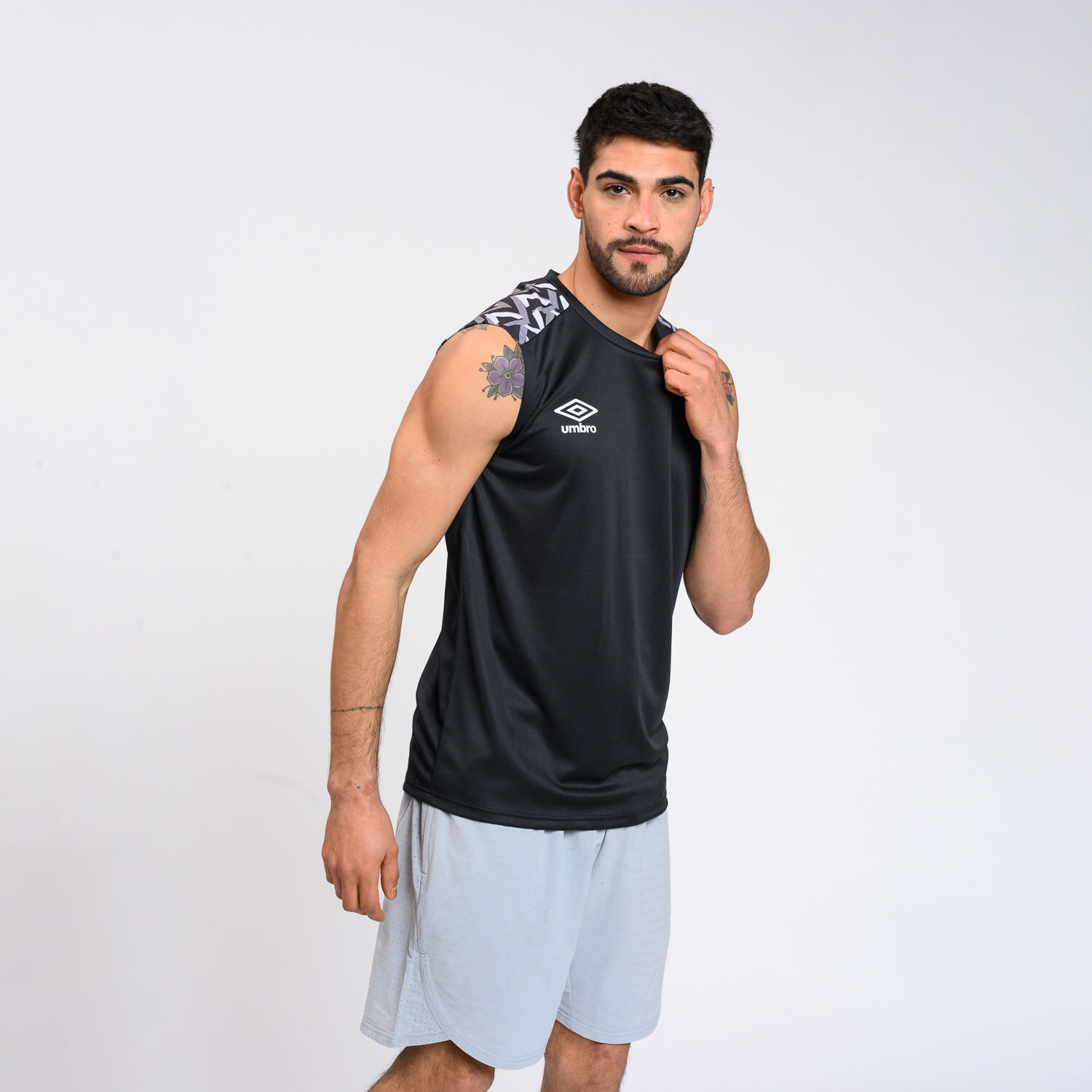 MUSCULOSA POLY HOMBRE Umbro Hombre - 002 — Timeout