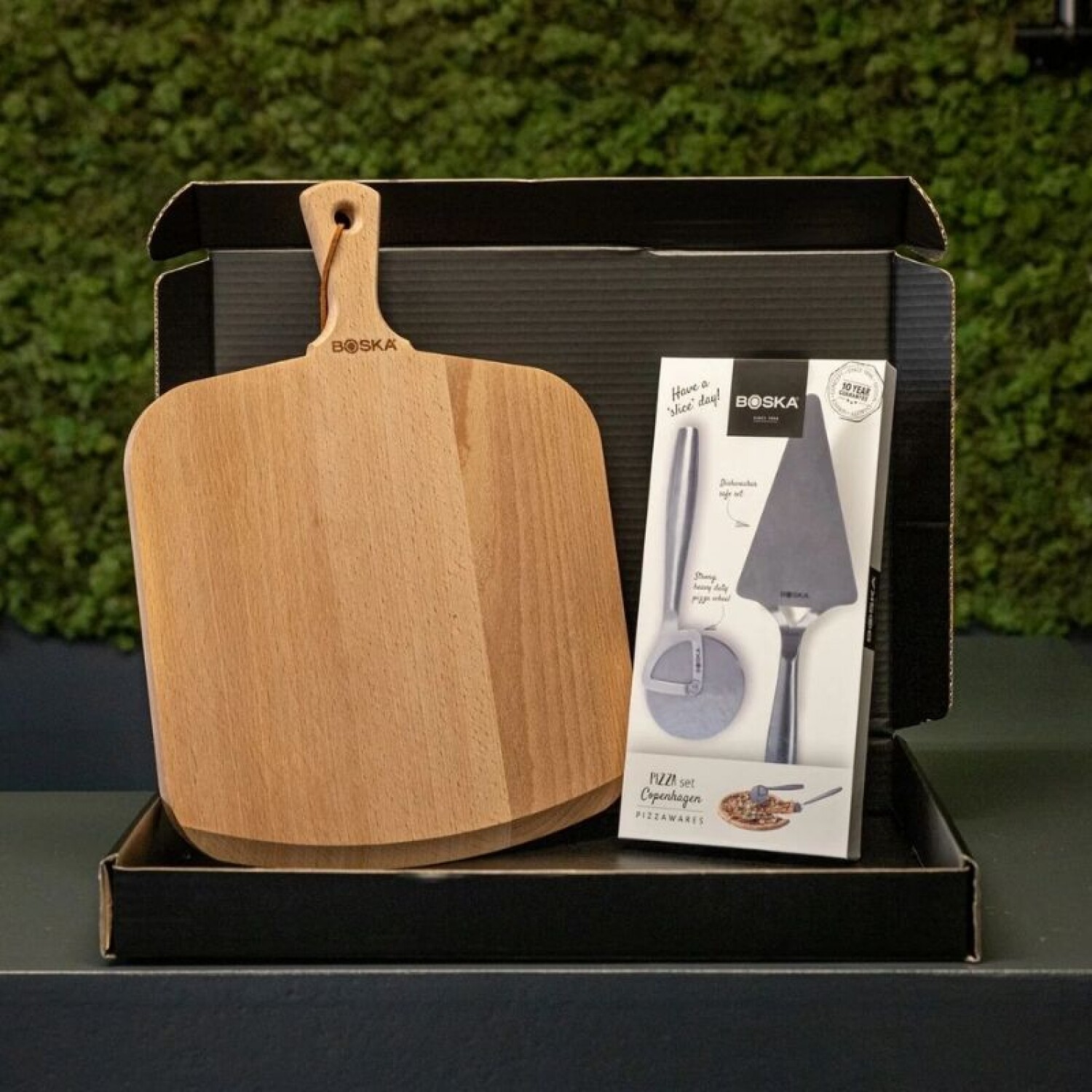BOSKA GIFT SET AND PIZZA — Fork