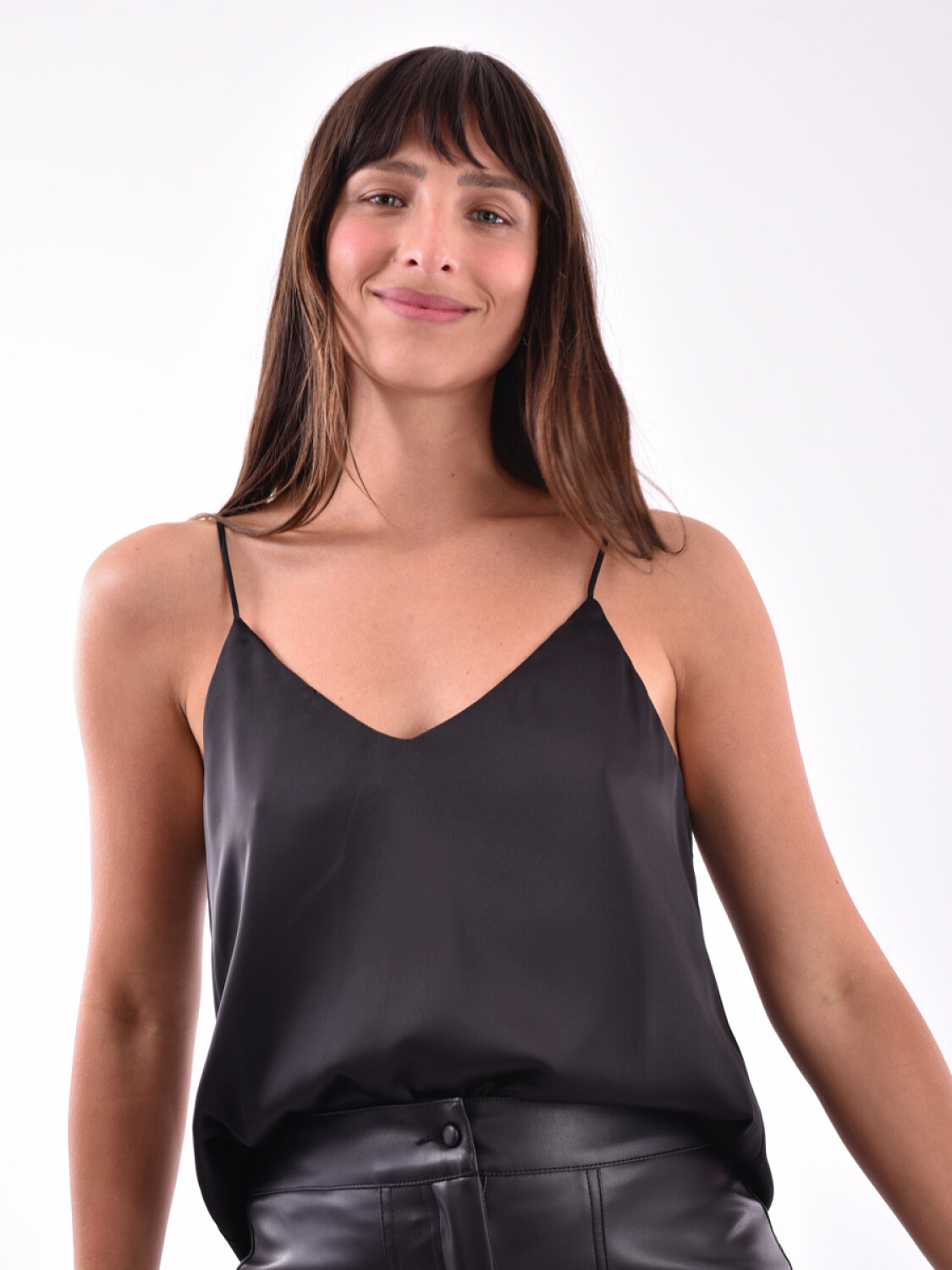 MUSCULOSA ESTRENA - NEGRO — Guapa
