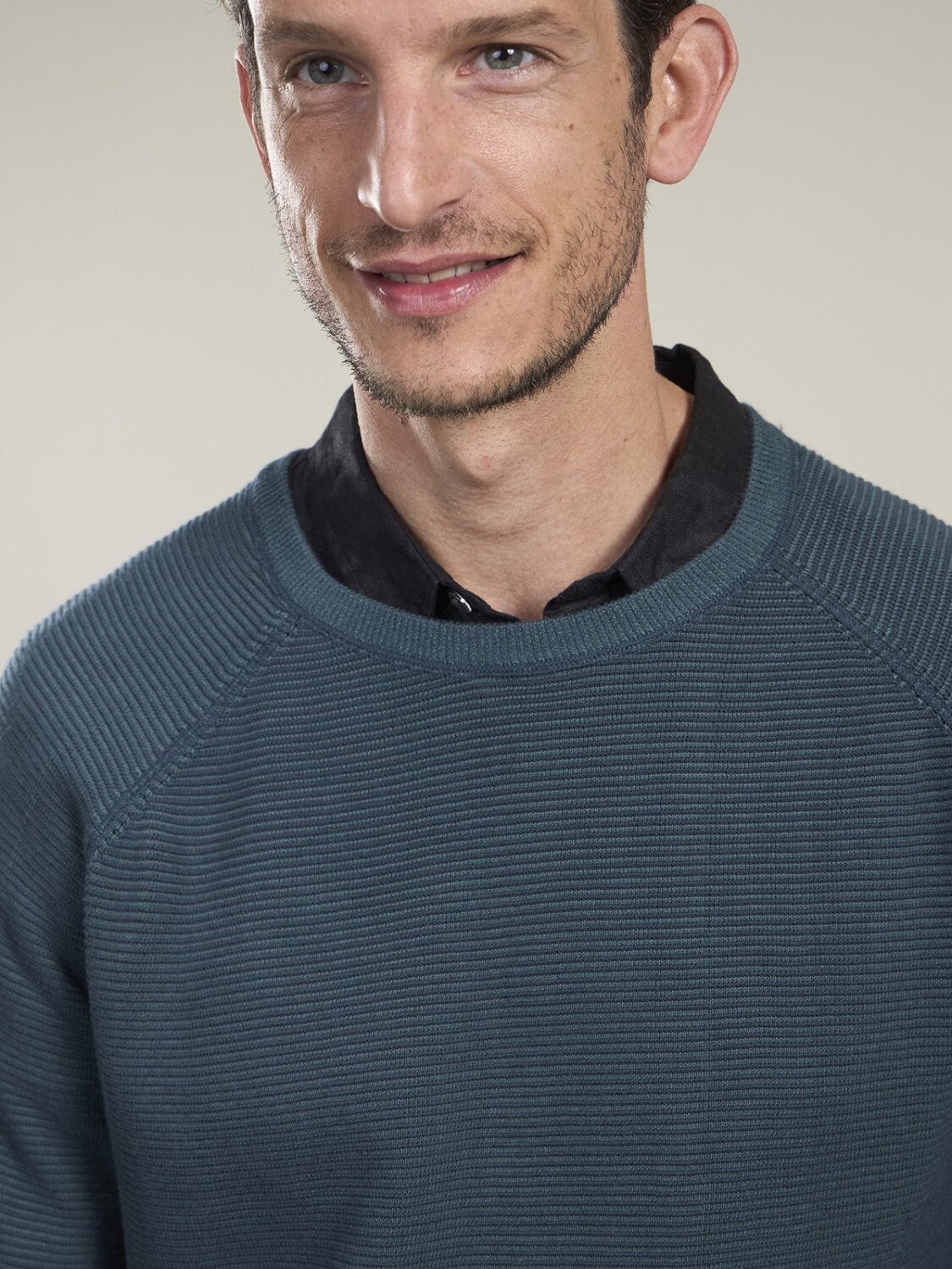 SWEATER BASILEA - PETROLEO — Benson & Thomas