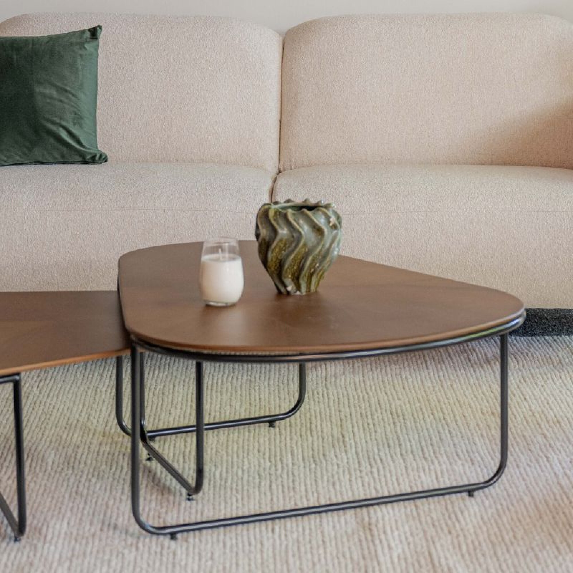 Mesa Triangular Curve - grande — Fabrica Italiana