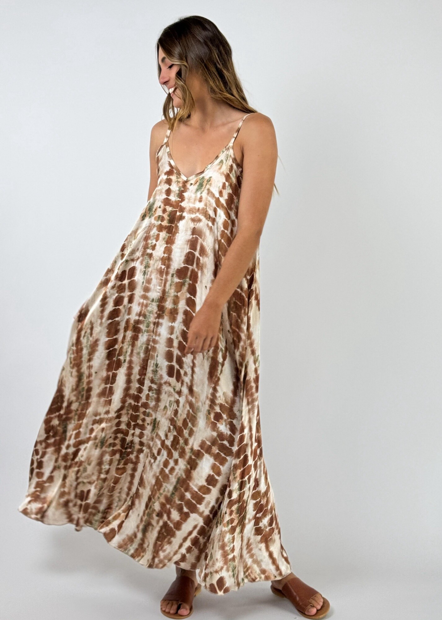 SOLERA HANA - MARRON — Panthai