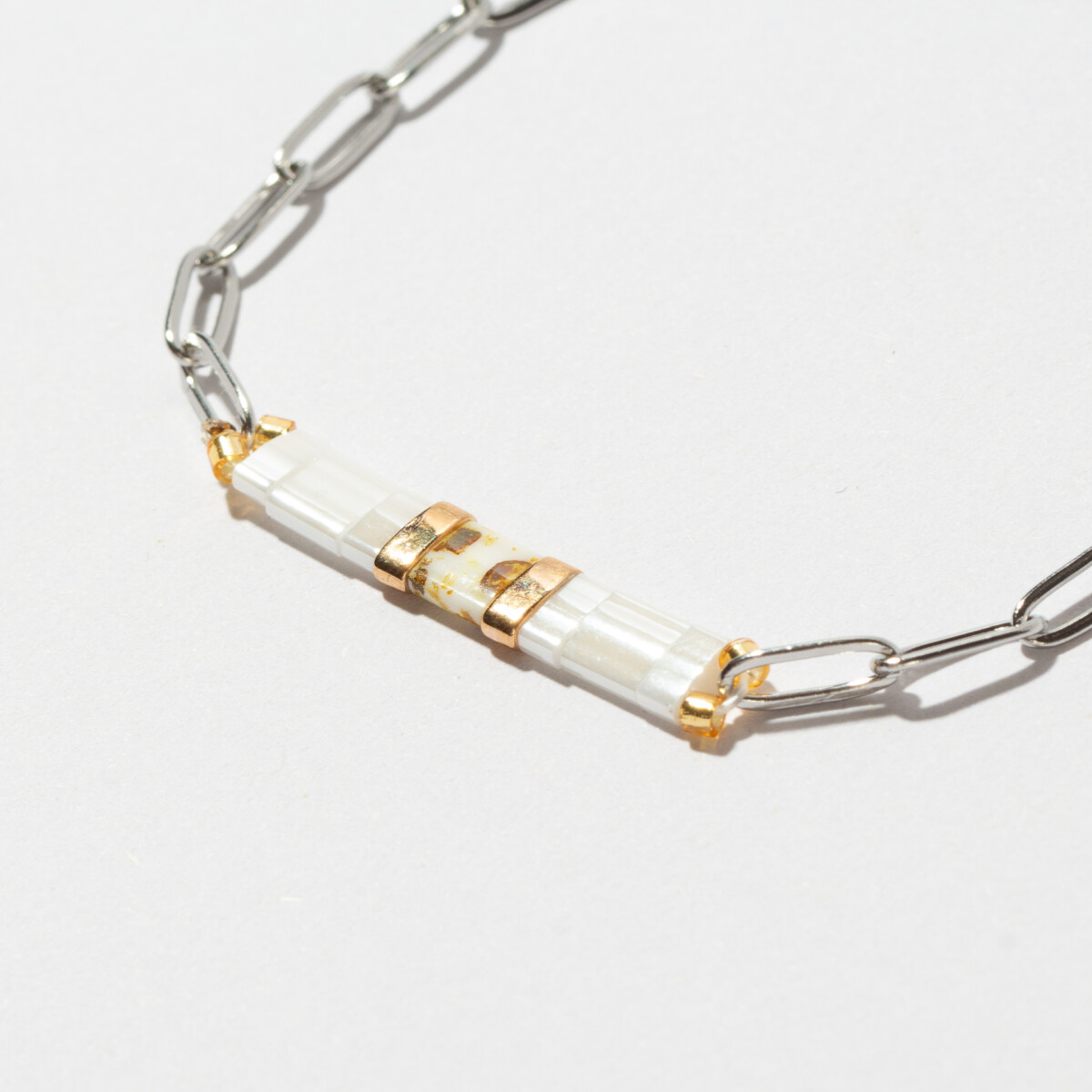 PULSERA MOONRA — Kaunas