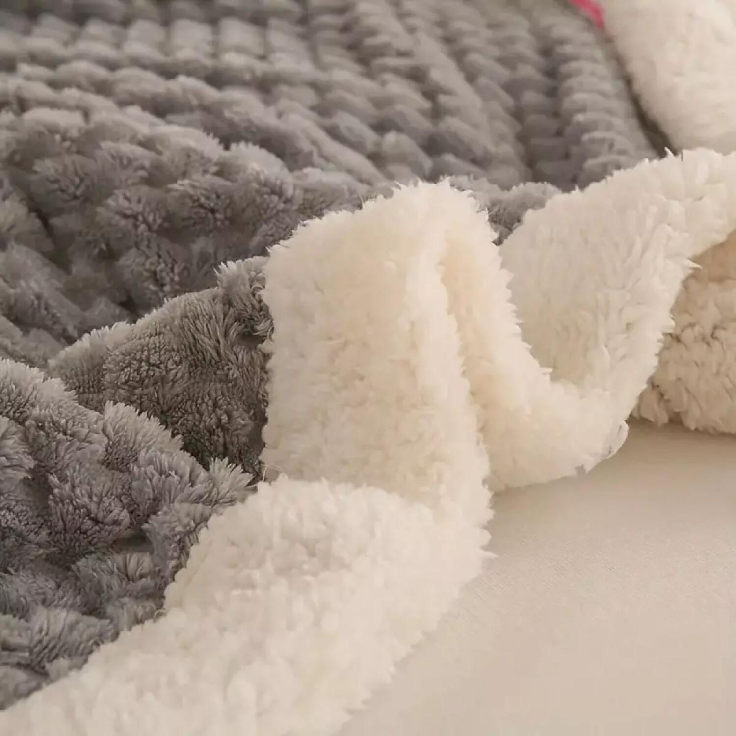 Frazada Polar 2Pzas Doble Cara Texturizada y Símil Corderito - Beige ...