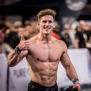 Jason Smith y el crossfit en África — Wikimúsculos