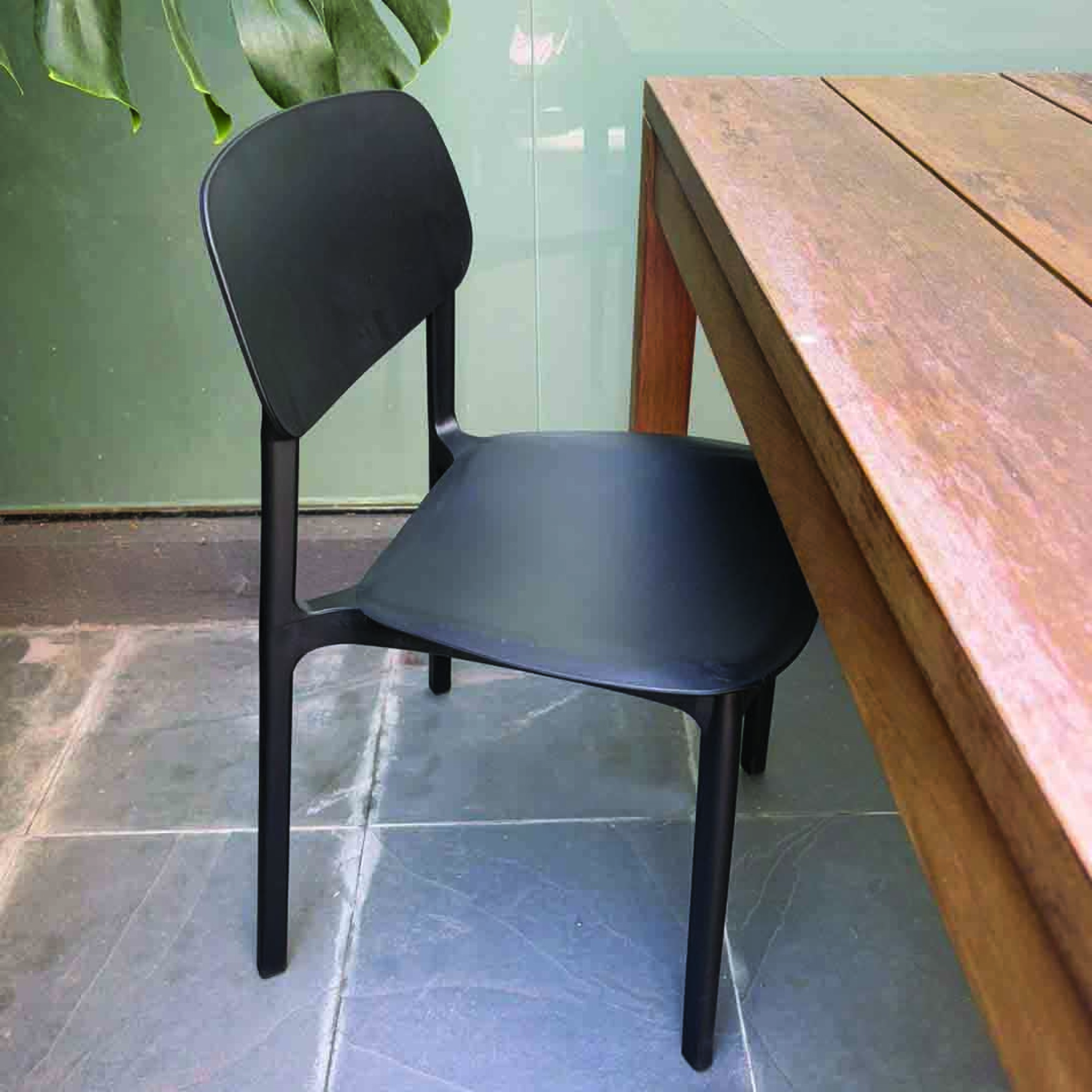 Silla Capri — Walnut