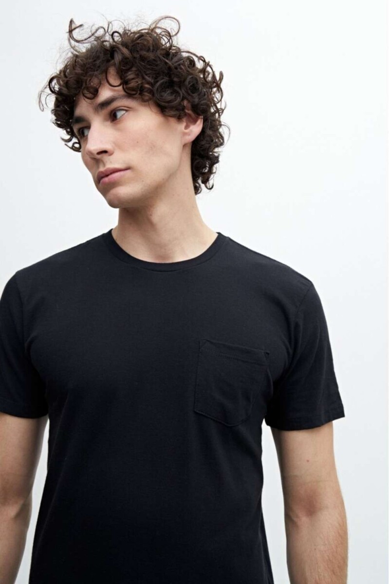 Remera Edgar - Negro — Tienda Soy Santander